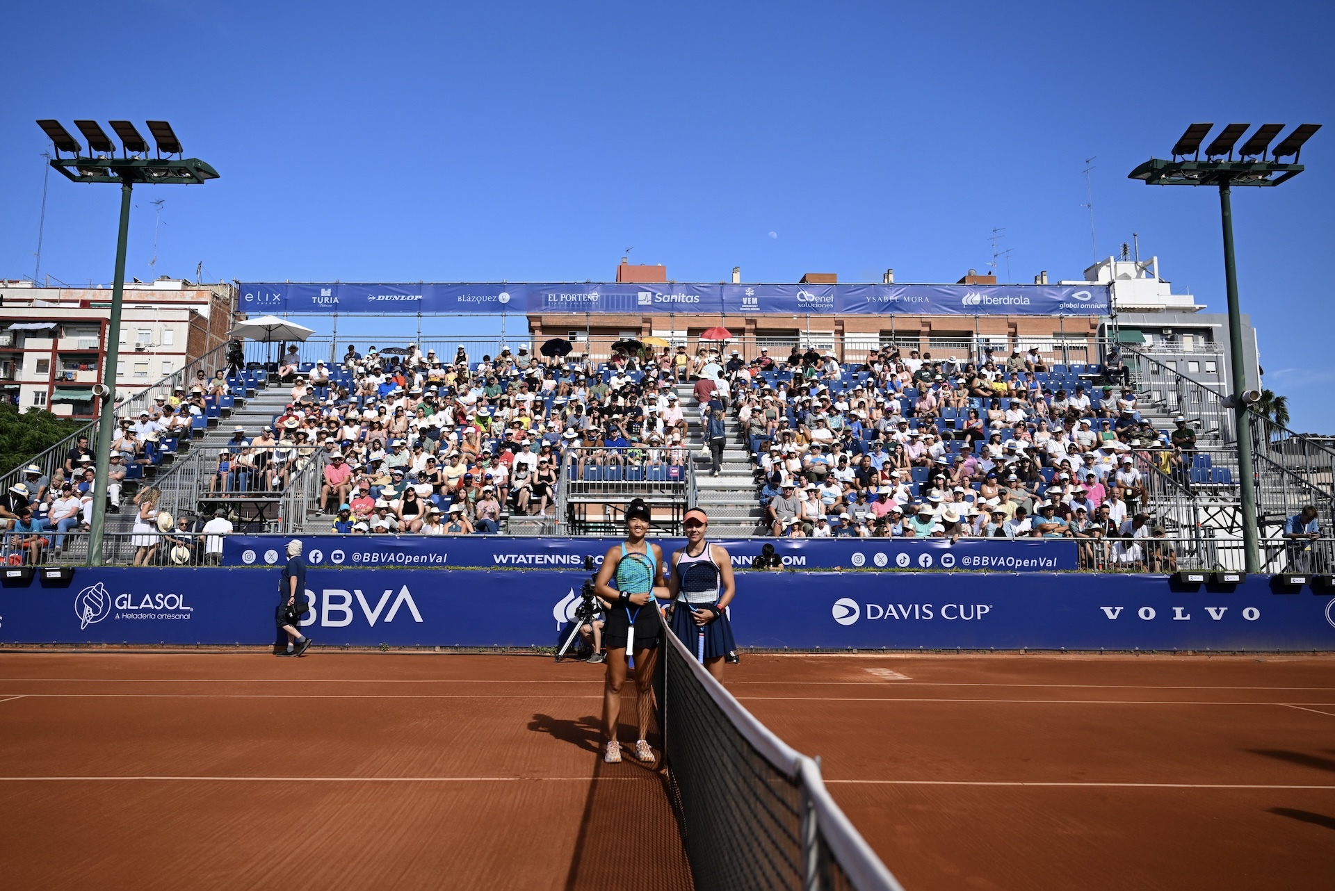 Li vence a Tomova en la final de Valencia