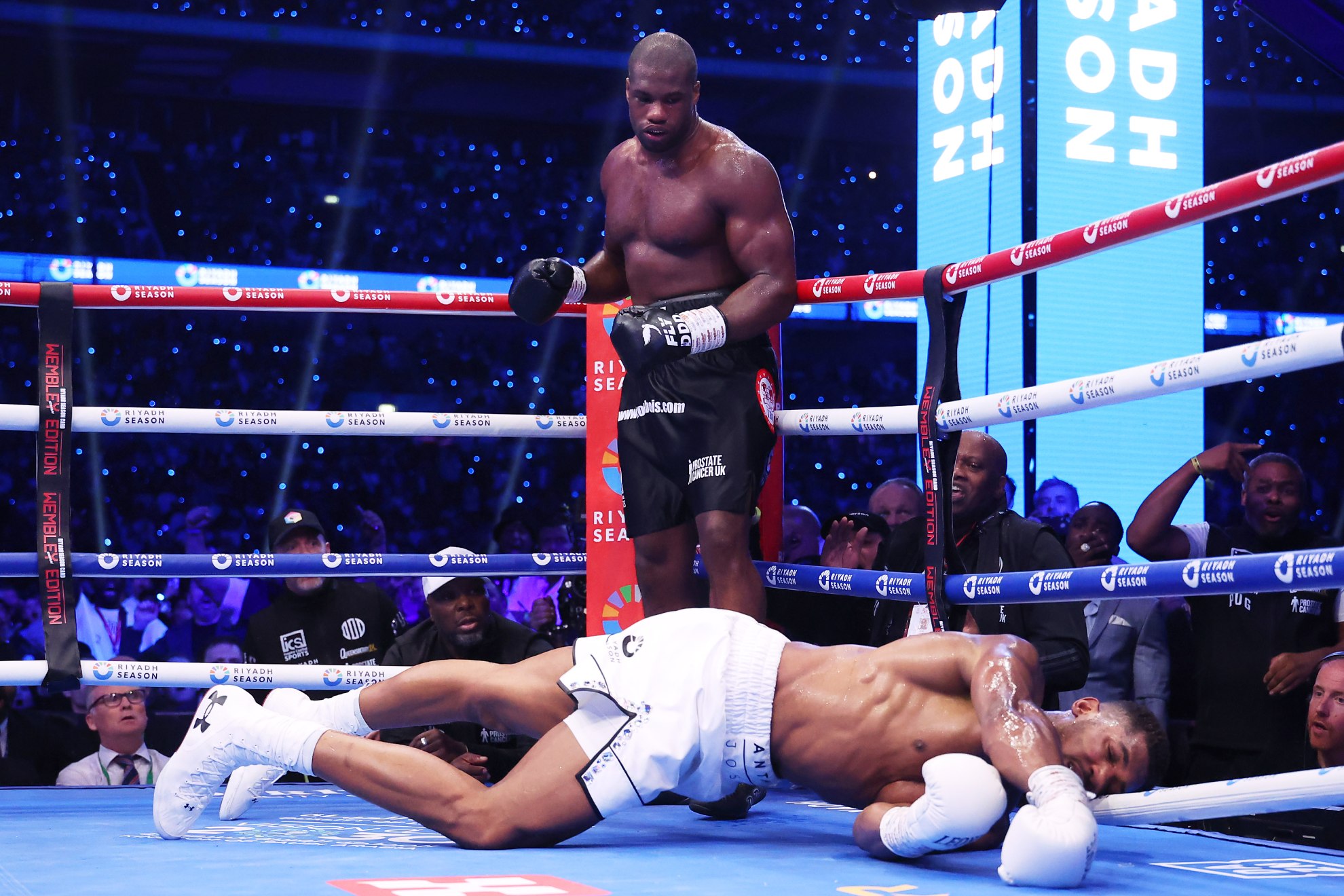 Máxima polémica: Anthony Joshua es sancionado tras su pelea con Daniel ...