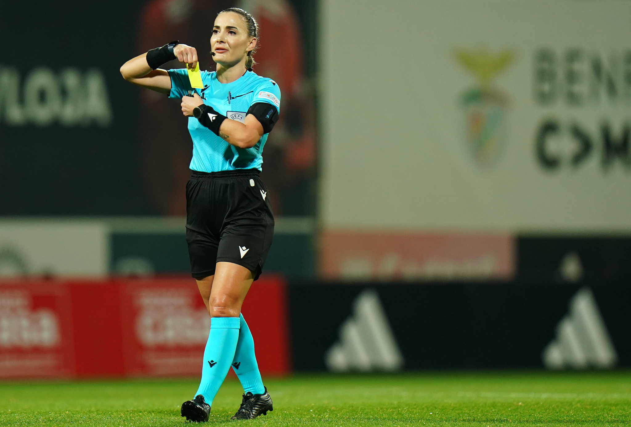 Emanuela Rusta, la árbitra que lucha contra los estereotipos machistas ...