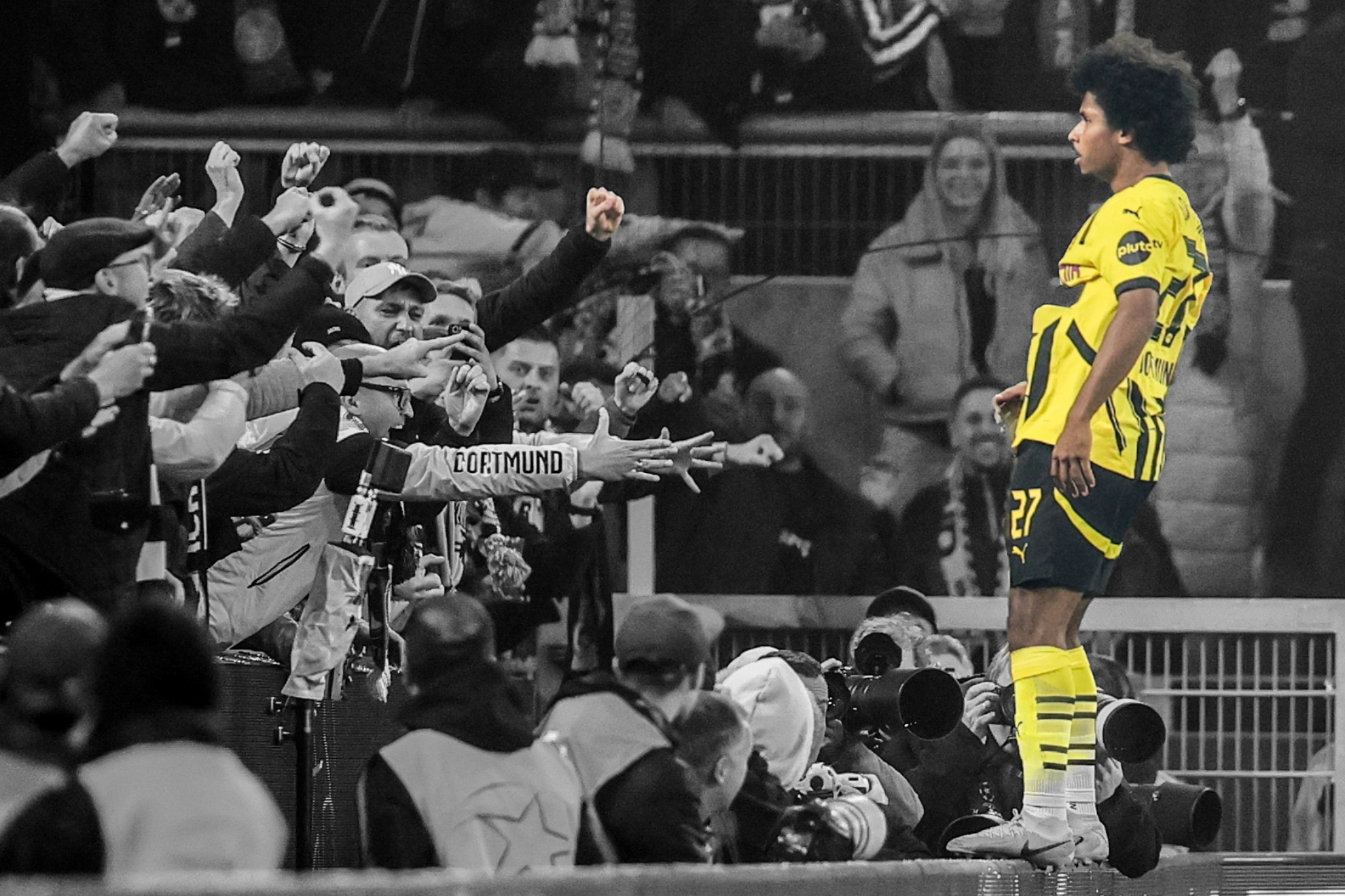 Adeyemi brilla y el Dortmund se frota las manos