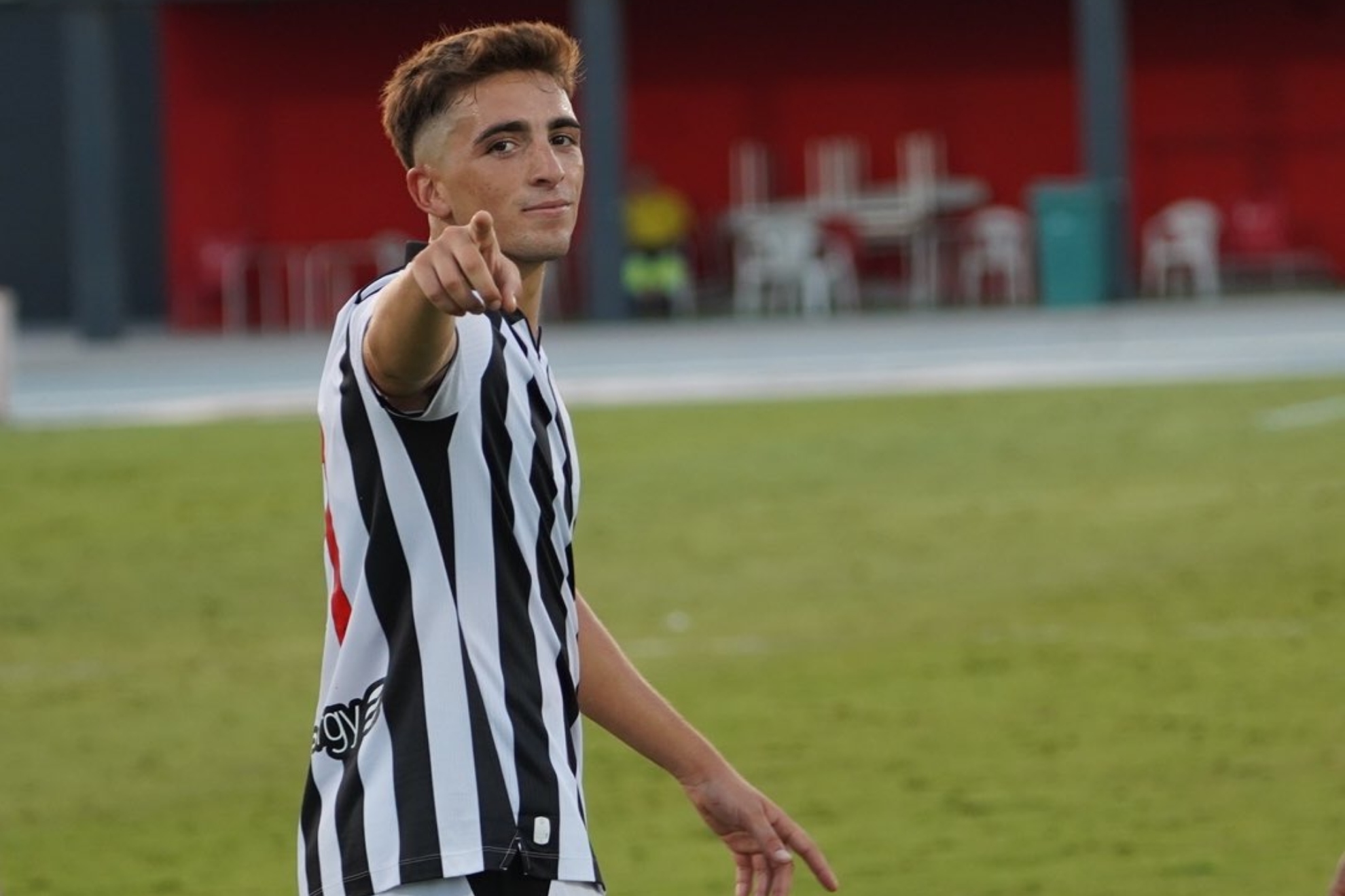 Cala confirma su entrada triunfal al fútbol profesional: el mejor ...