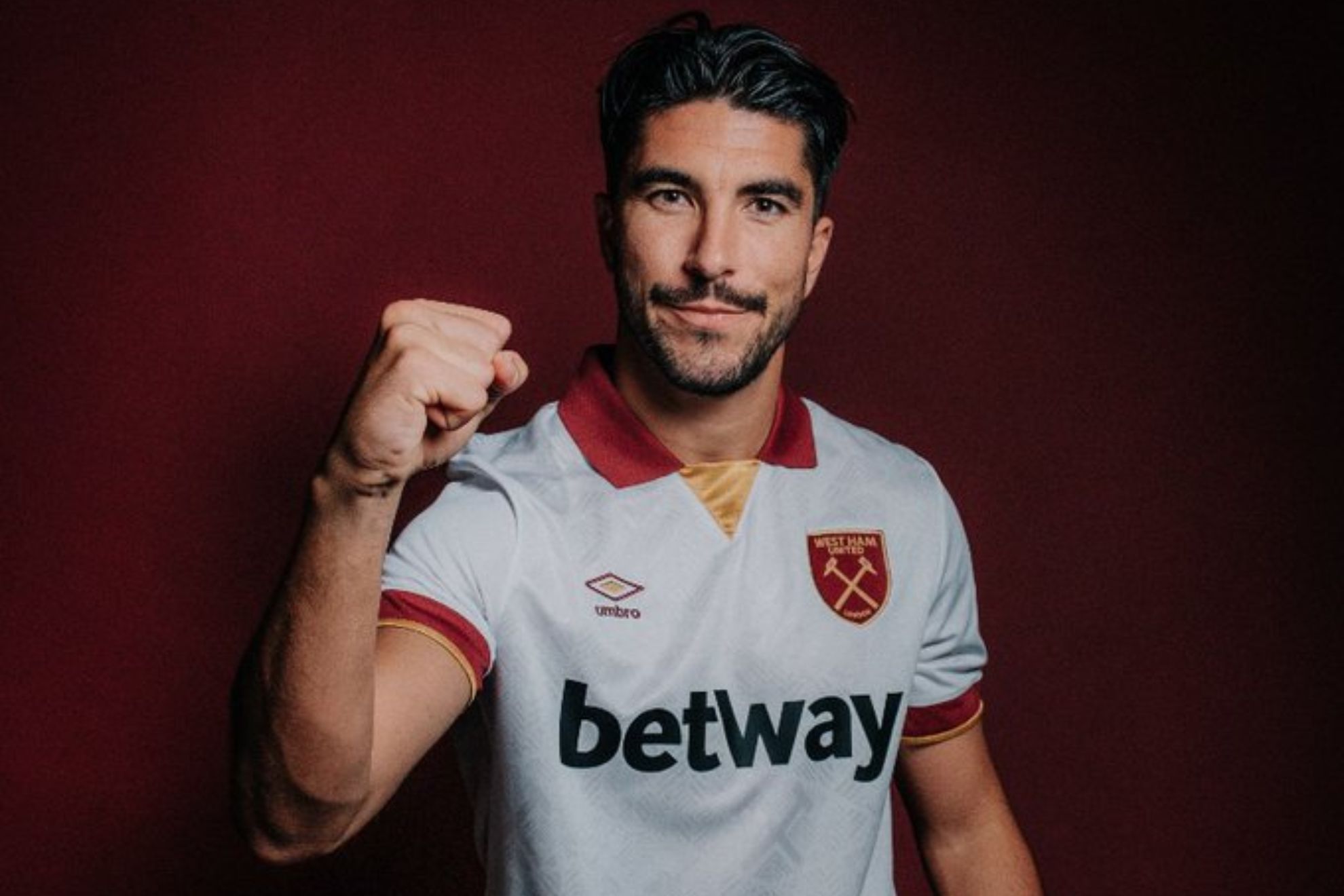 Carlos Soler, en MARCA: "Quería jugar en la Premier desde que la veía en Canal+" | Marca