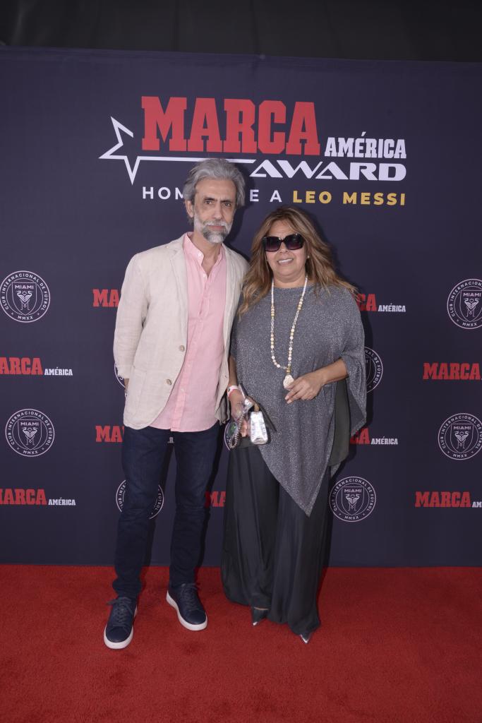 Messi recibe de MARCA el premio al jugador con más títulos de la ...