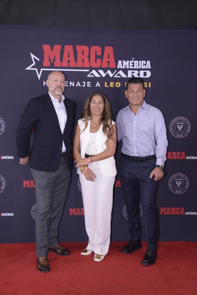 Messi recibe de MARCA el premio al jugador con más títulos de la ...