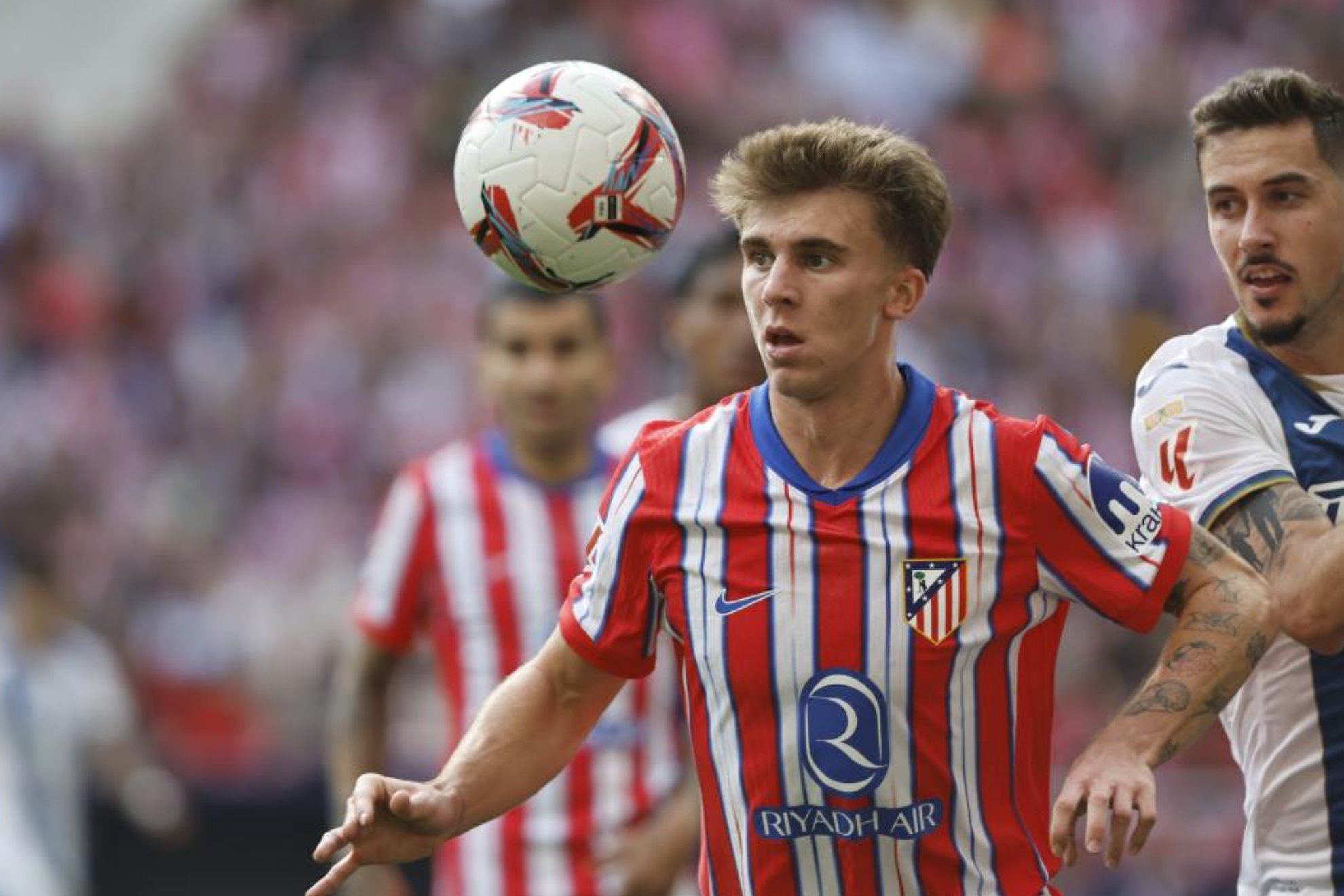 Barrios se rompe y... acaba llorando