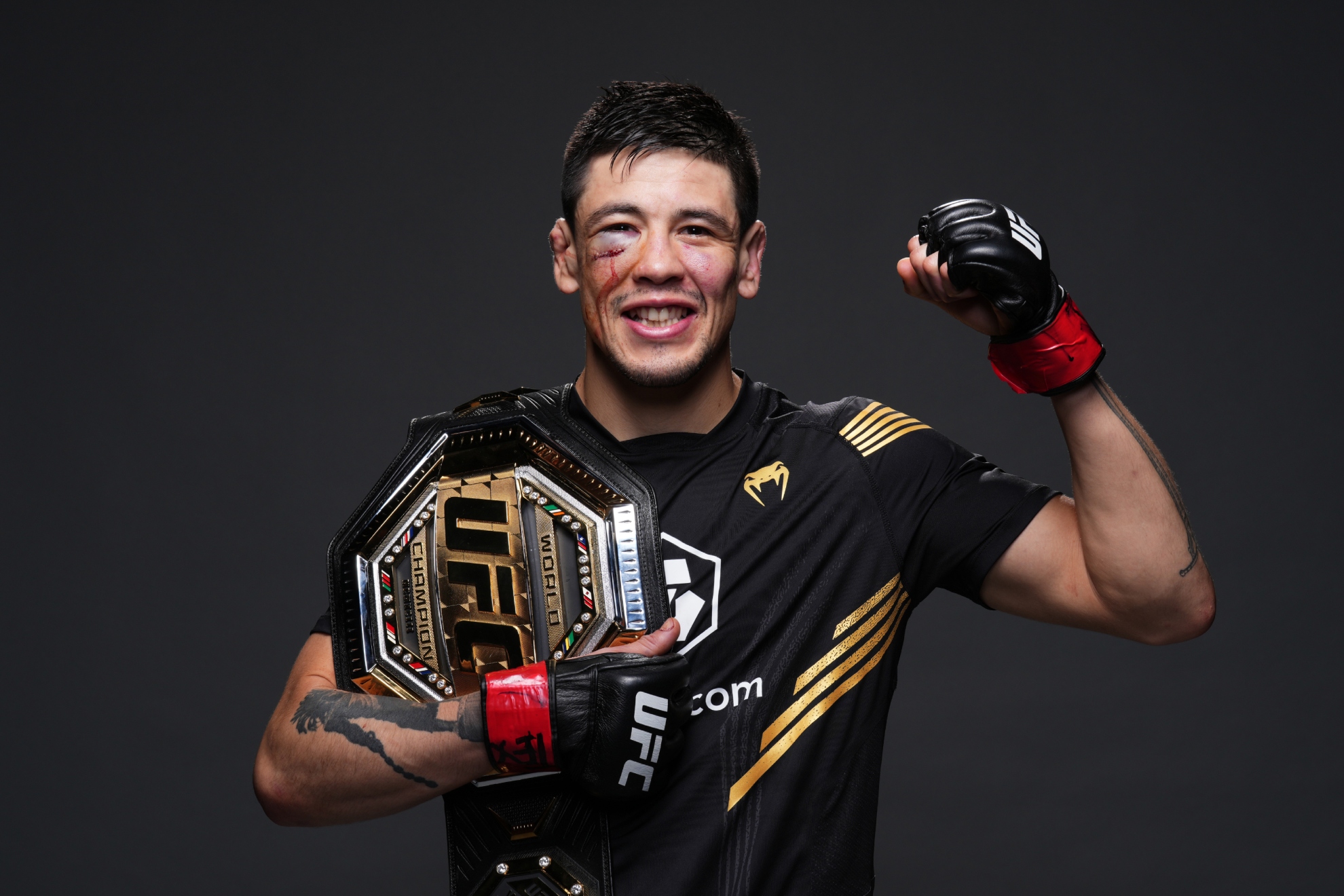 Brandon Moreno, el héroe local del UFC México que busca ser campeón por ...