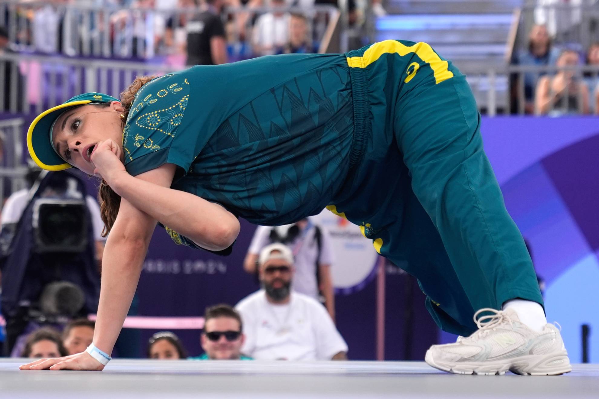 Raygun, la breaker viral, anuncia su retirada tras su "perturbadora" experiencia en los Juegos ...