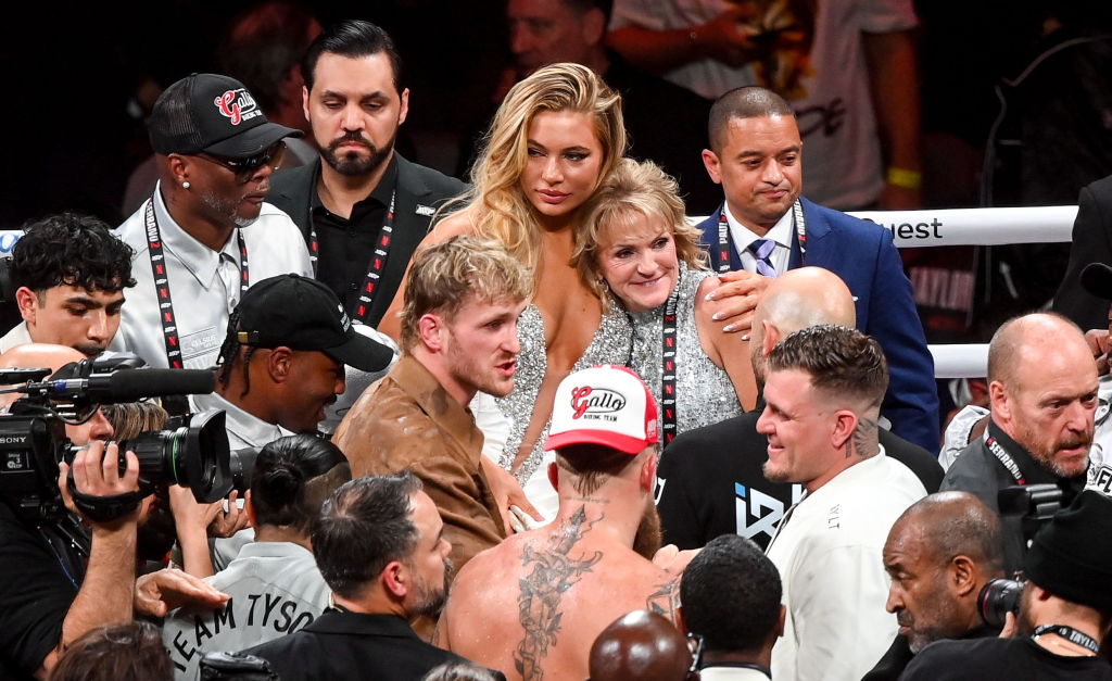 Las mejores imágenes del Tyson-Paul: el único gran golpe de Mike, un ...