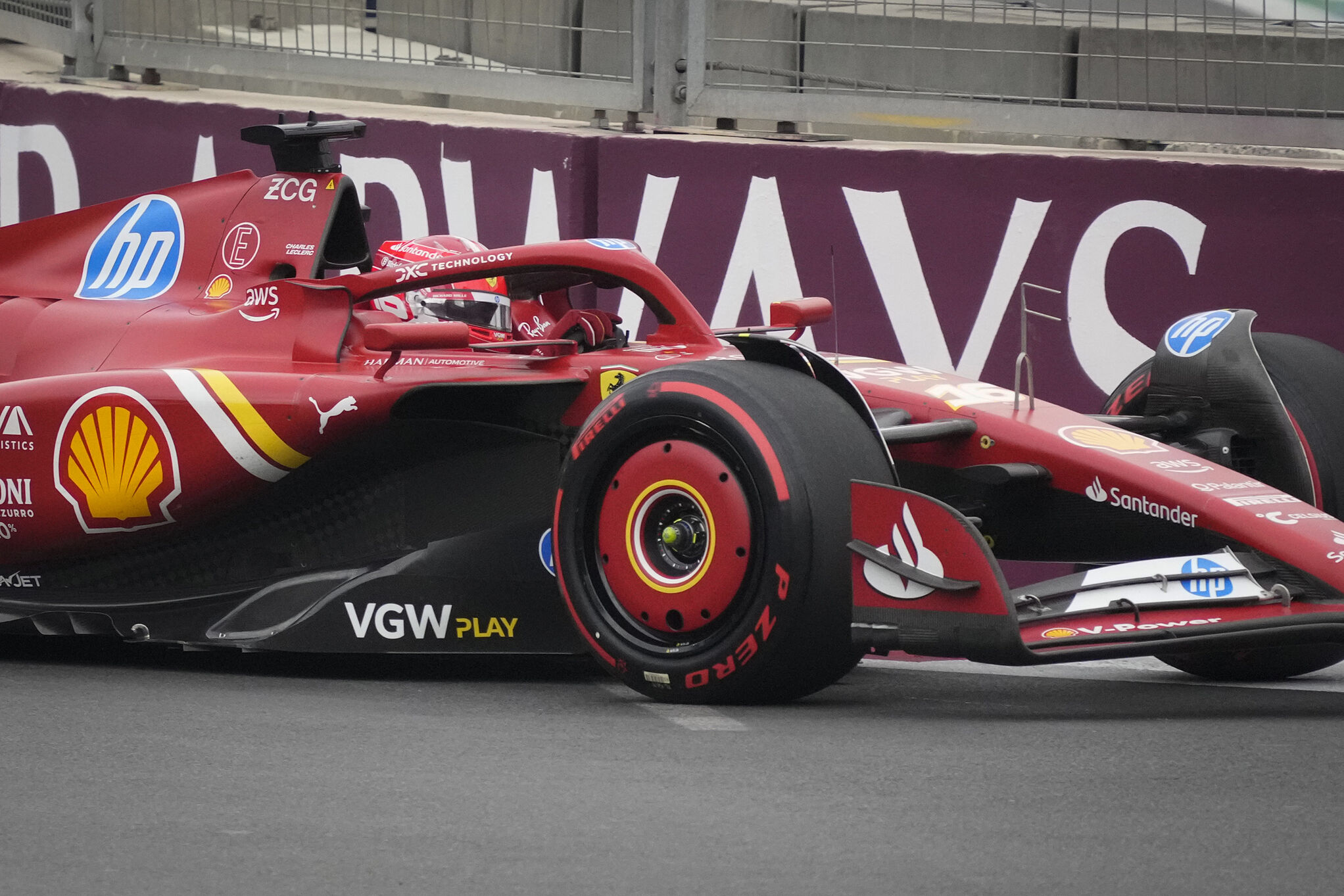 Horario de la carrera F1 del GP de Azerbaiyán, parrilla y dónde ver hoy en TV a Alonso y Sainz ...