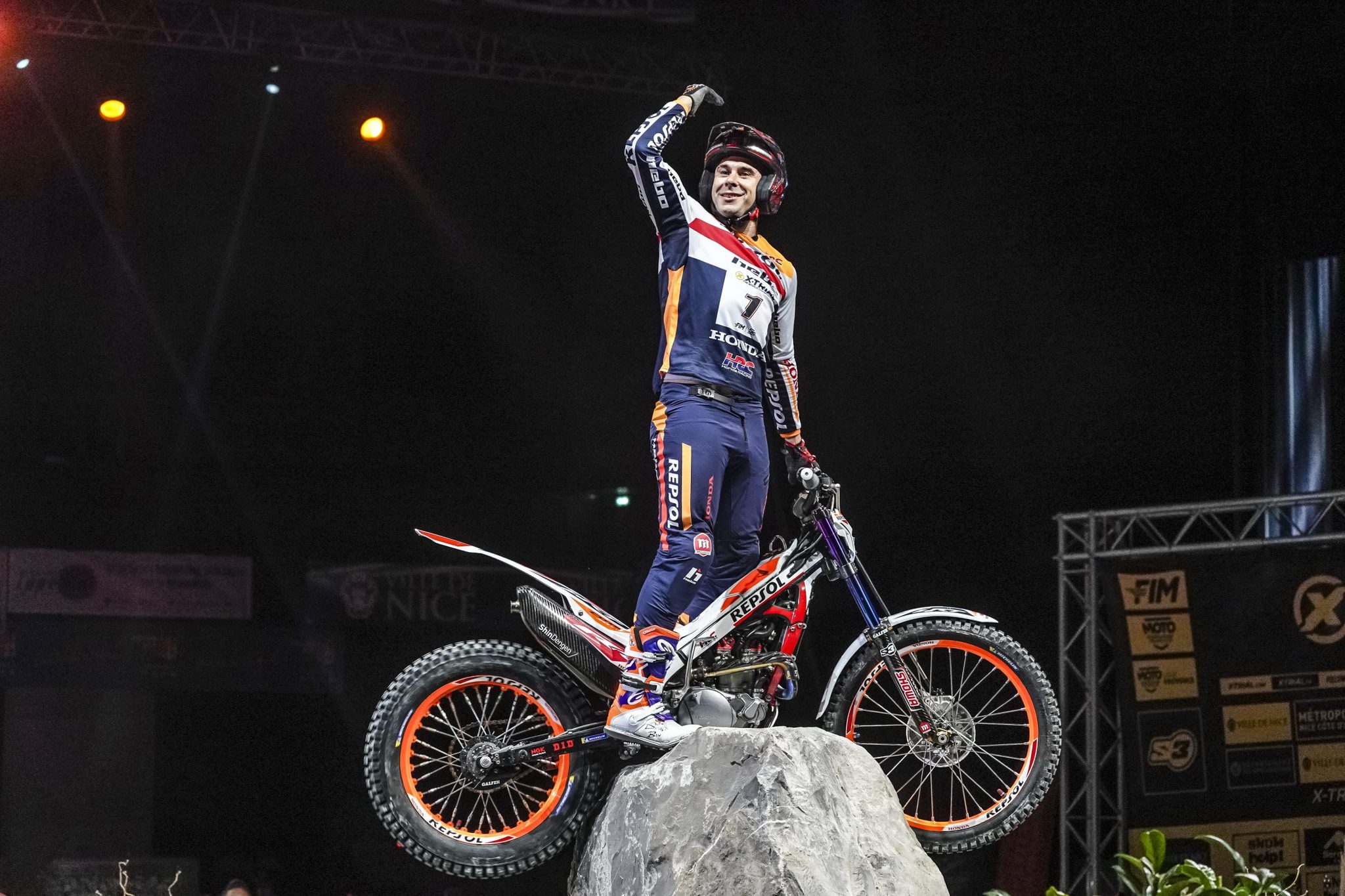 Toni Bou, más leyenda, se alza con su 36º título Mundial de trial