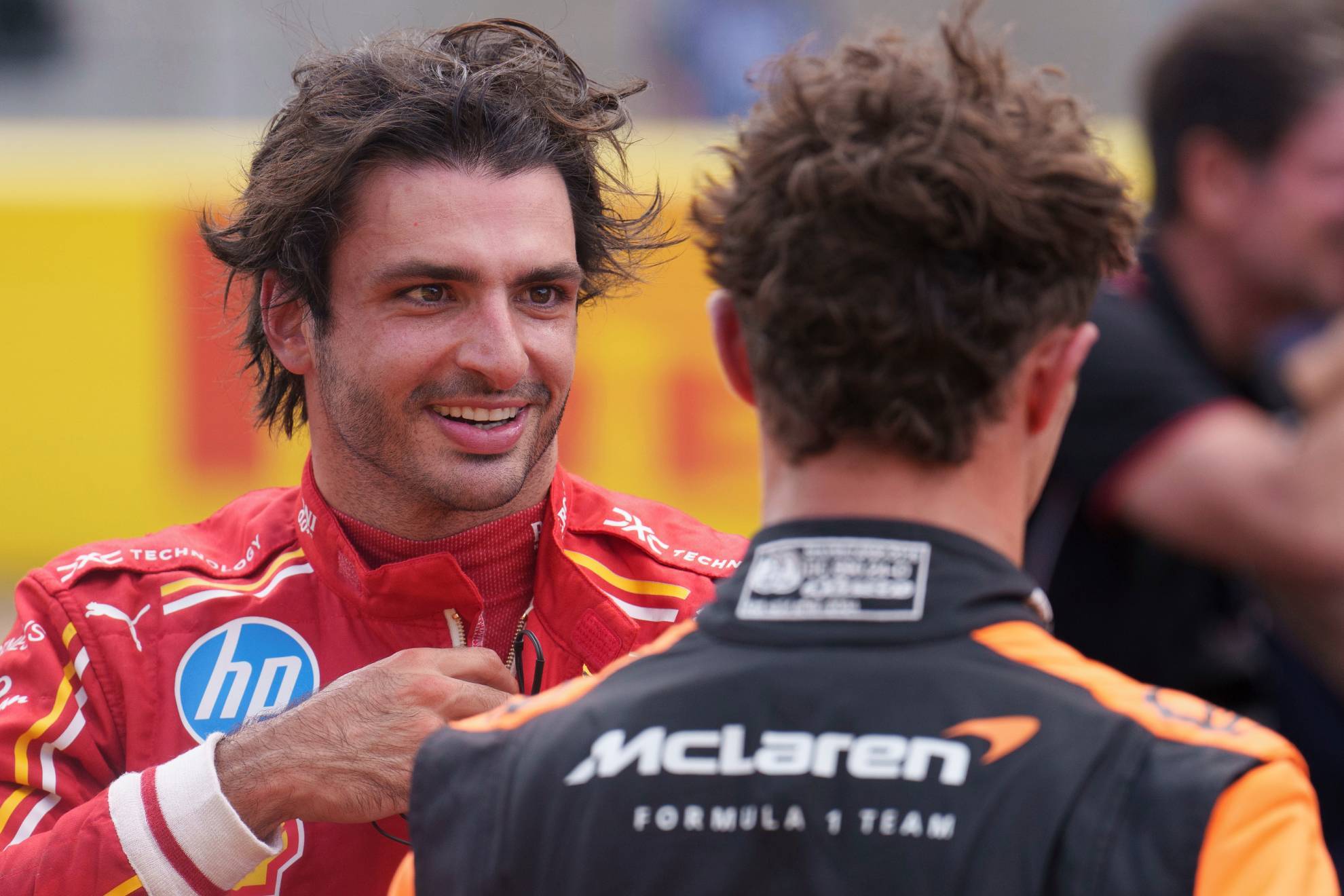 Carlos Sainz se ve en la puja. "Va a ser una carrera entre tres coches"