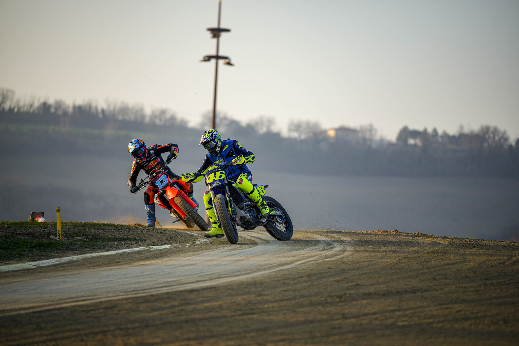 Valentino Rossi y Marini ganan los 100 km de los campeones