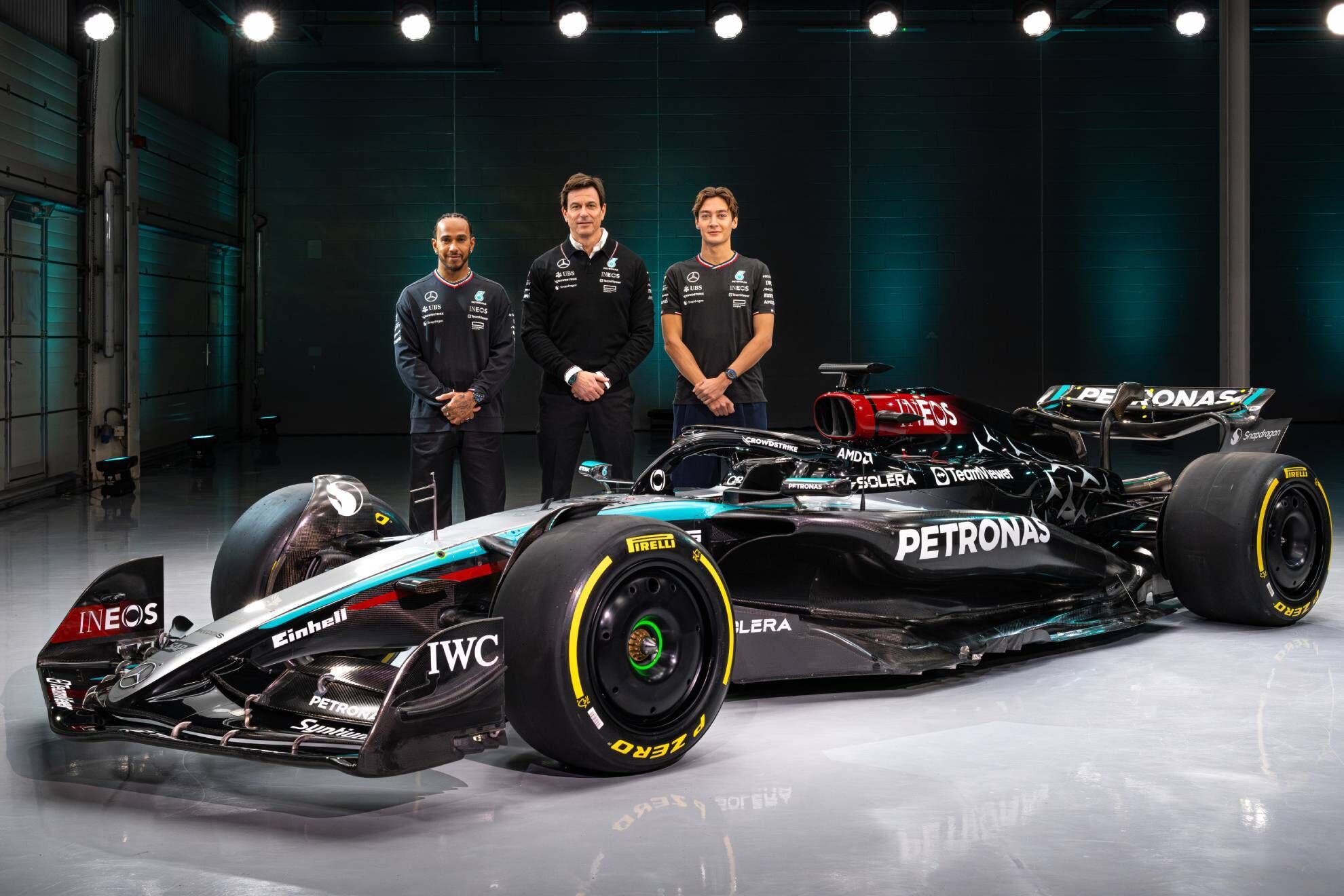 Así luce el nuevo coche de Lewis Hamilton, el Mercedes W15