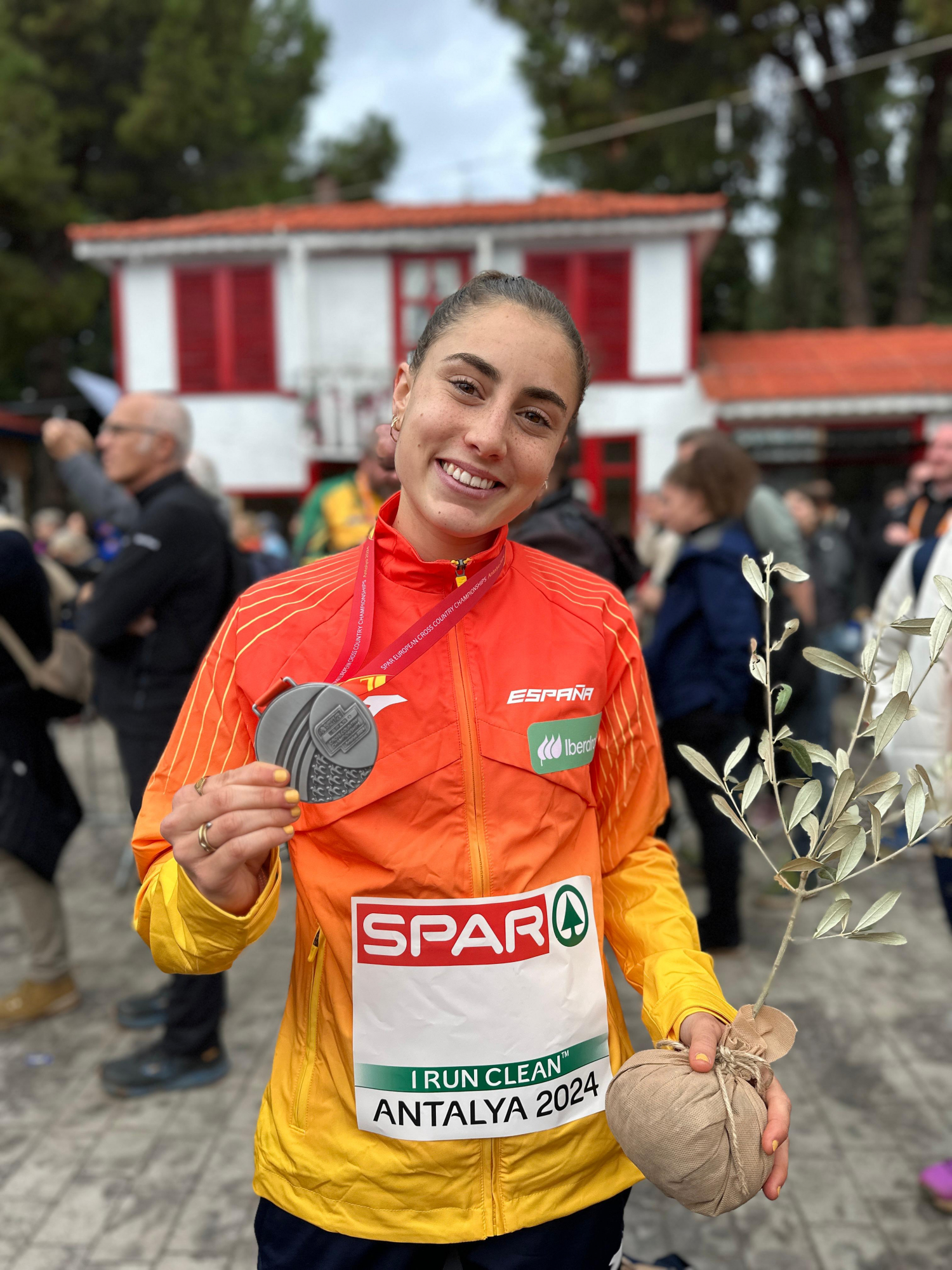España y Ndikumwenayo, oro y bronce europeos de cross en el recital de ...