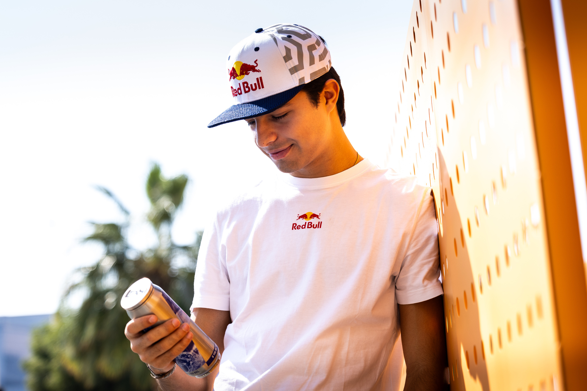 Pepe Martí sigue en F2 con Red Bull en 2025