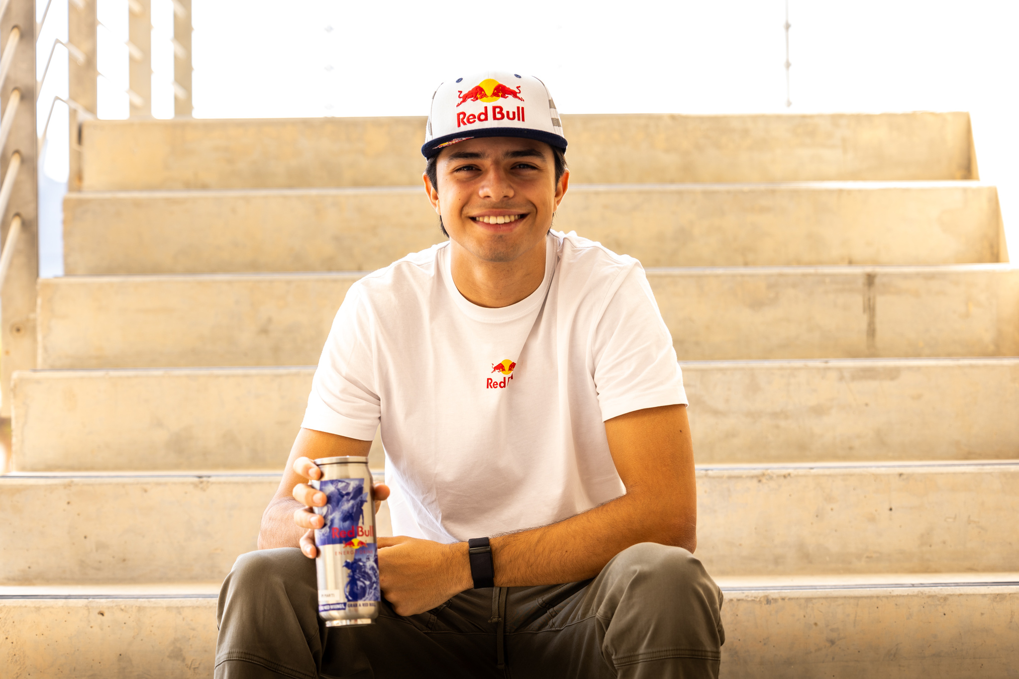 Pepe Martí sigue en F2 con Red Bull en 2025