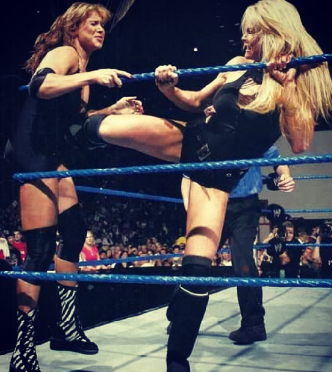 Reaparece la mítica Sable, campeona de la WWE, 25 años después ...