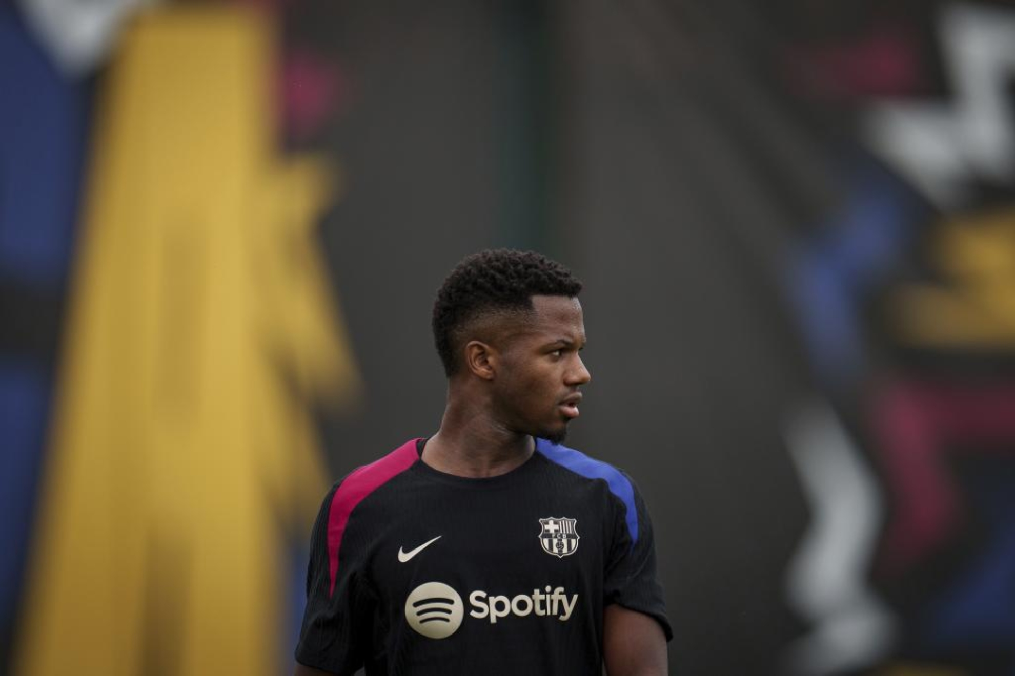 Ansu Fati, primera sesión completa con el grupo tras lesión