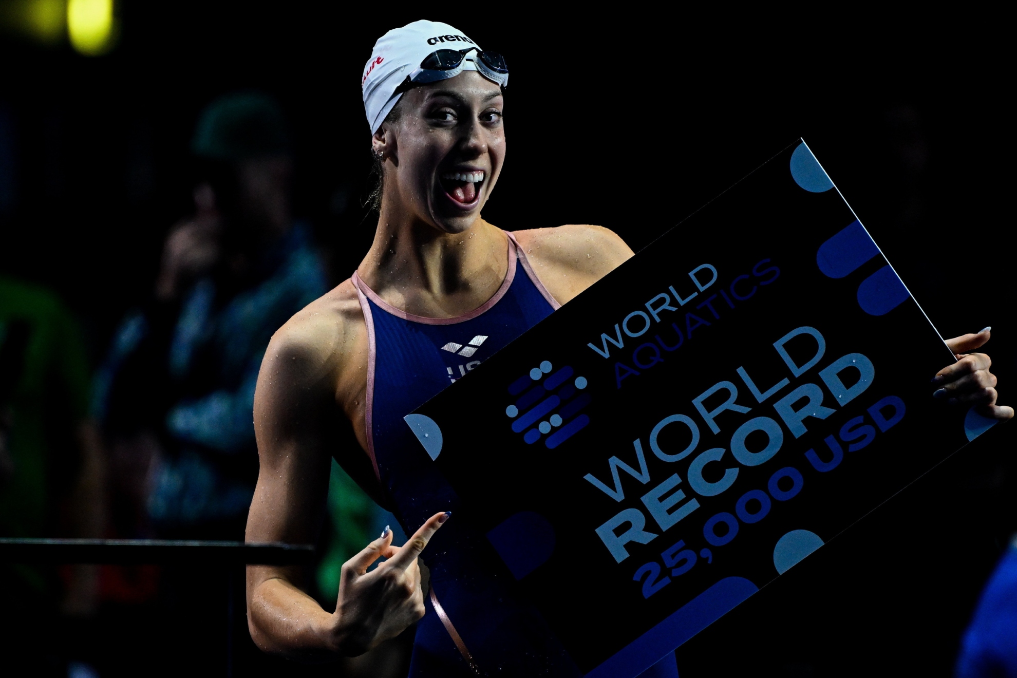 Gretchen Walsh logra un 'imposible': batir 11 récords mundiales en un ...