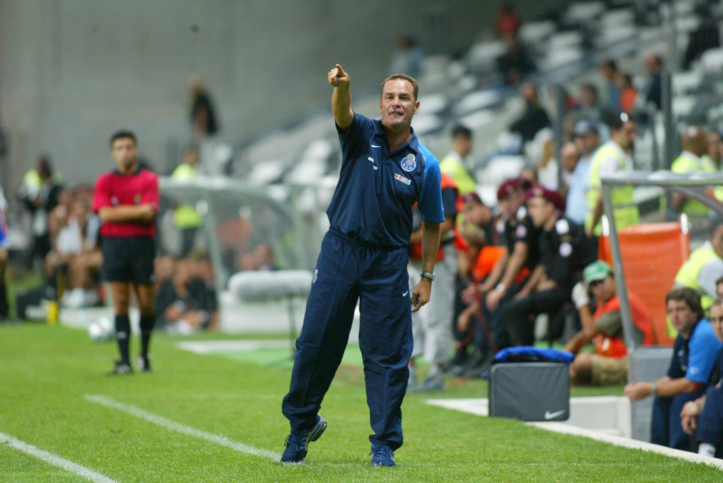 Víctor Fernández salió del Zaragoza... el mismo día que dejó de ser el ...