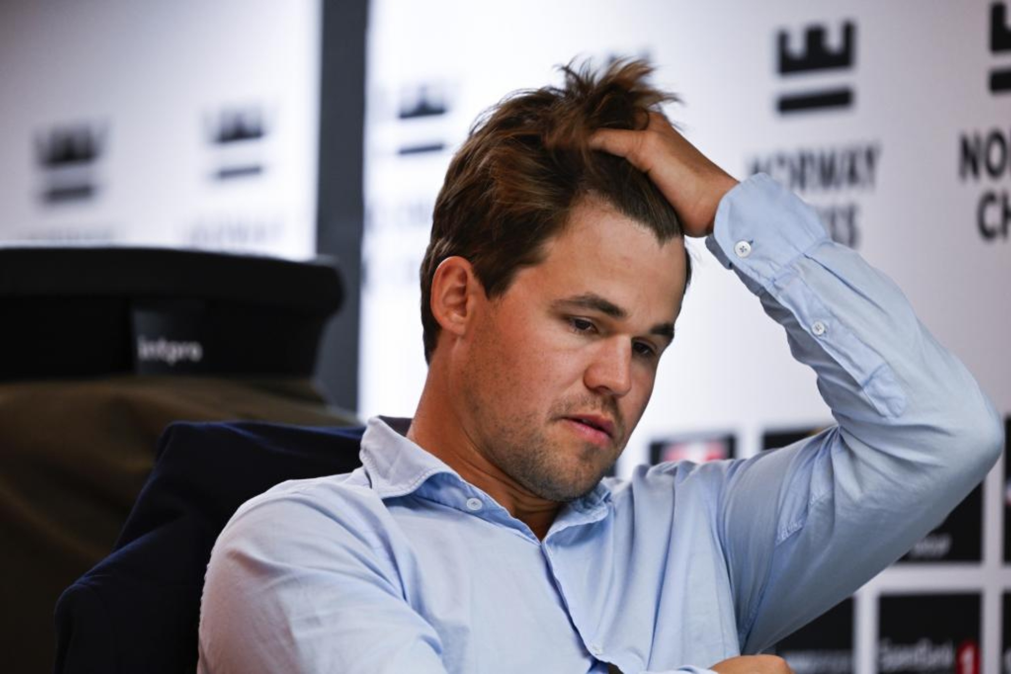 A Magnus Carlsen no le gana nadie: así fue la increíble partida de ajedrez contra 143.000 personas