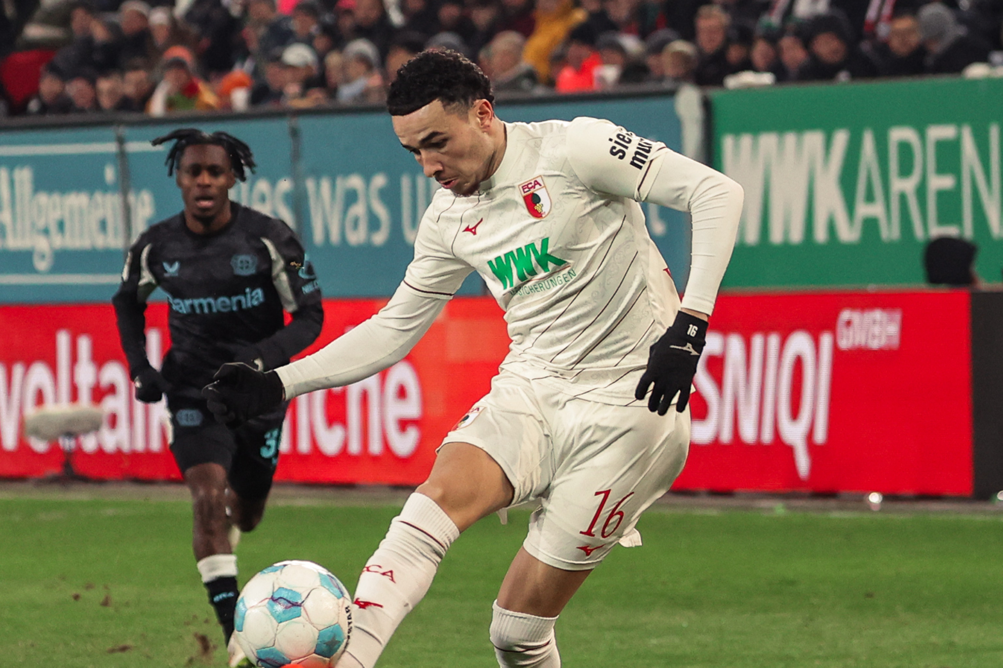 El Sevilla ultima el fichaje del suizo Rubén Vargas