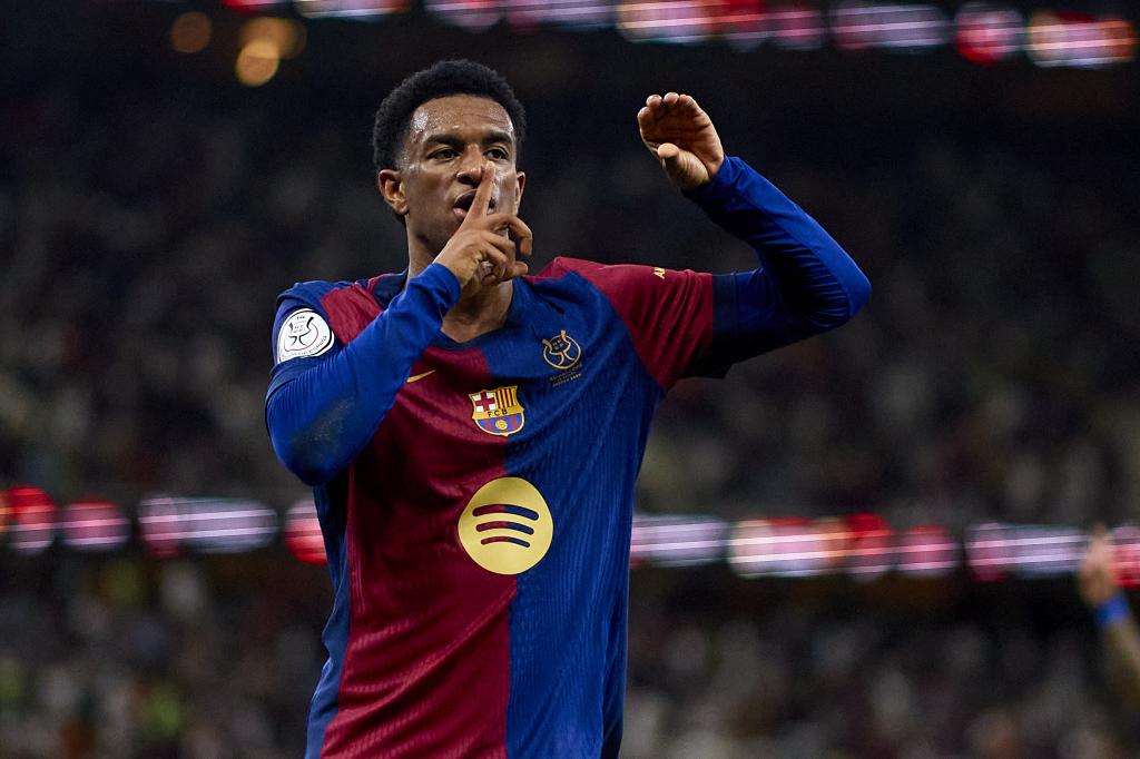 Lo que no viste: desfile de banderas, las gafas de Raphinha y Lamine y ...