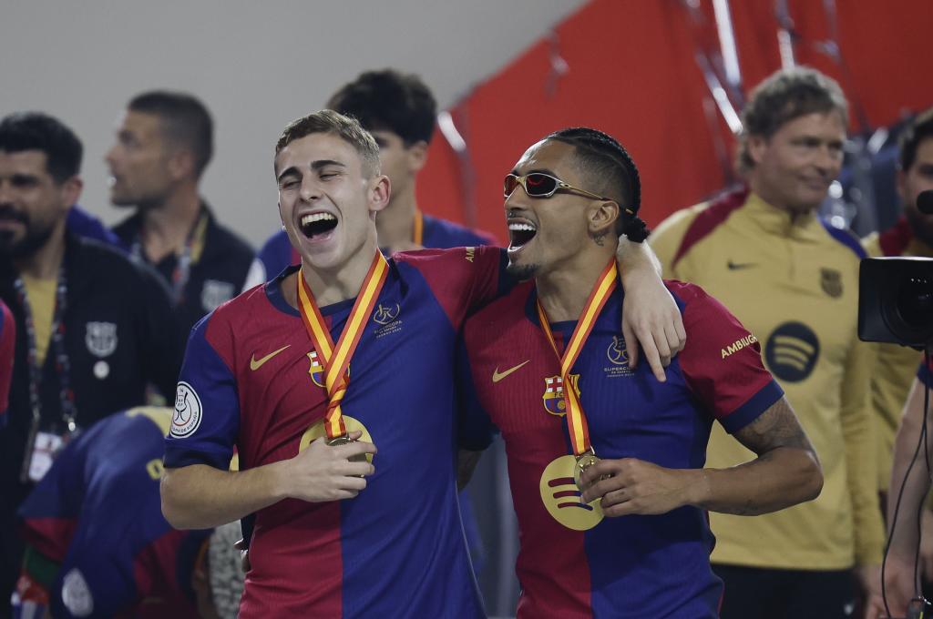 Lo que no viste: desfile de banderas, las gafas de Raphinha y Lamine y ...