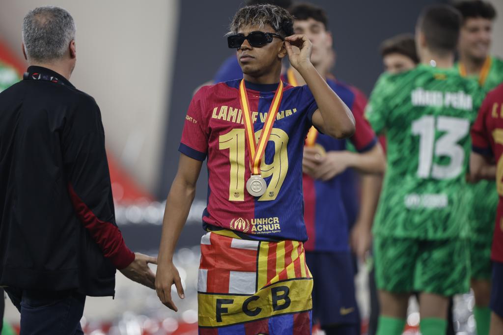 Lo que no viste: desfile de banderas, las gafas de Raphinha y Lamine y ...