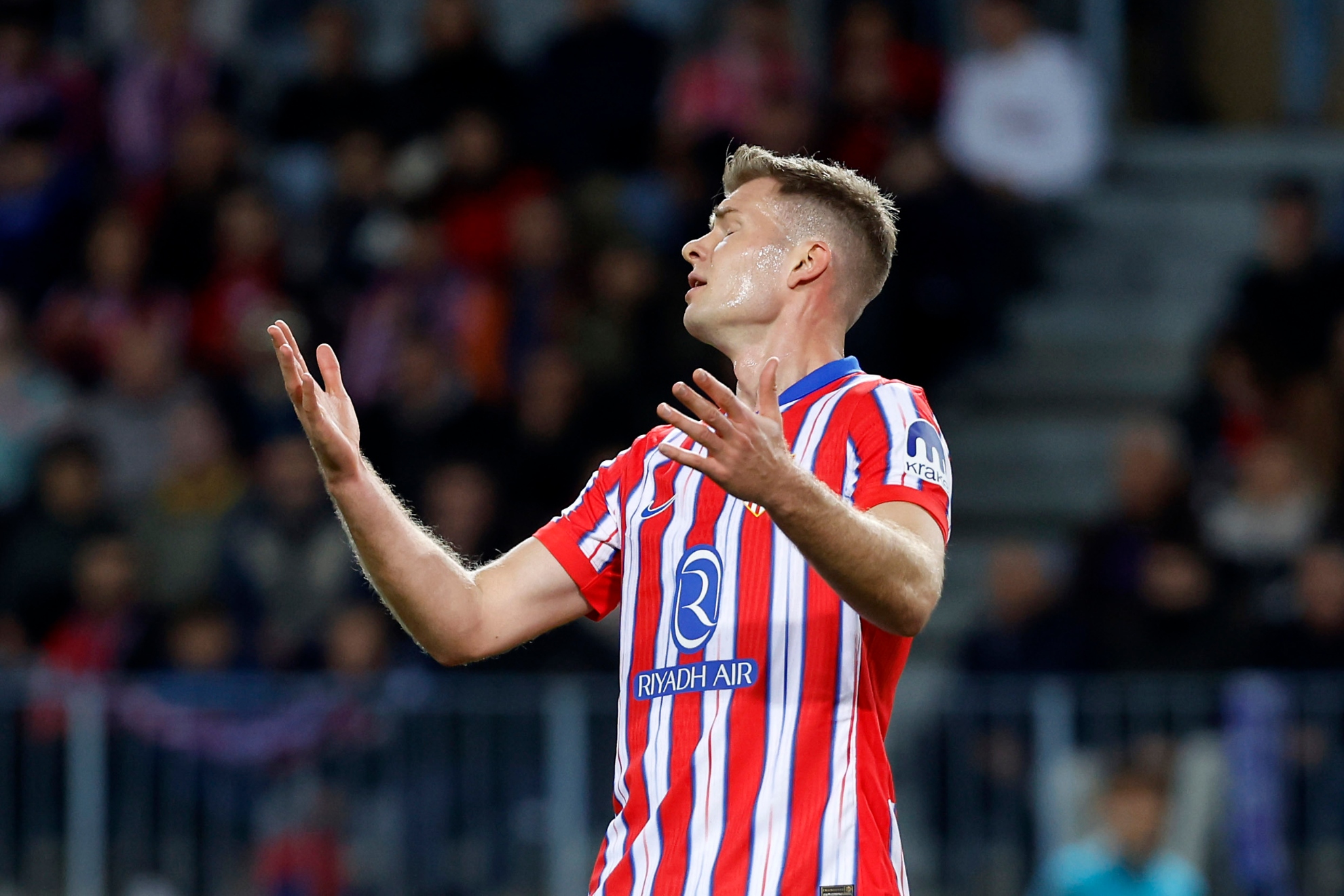 Sorloth, 'KO' para la 'final' ante el Bayer Leverkusen