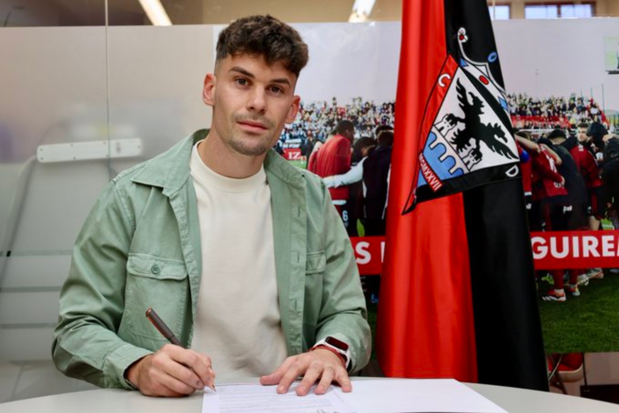 El Mirandés se apunta ahora a las cesiones... desde Portugal: Adrián ...