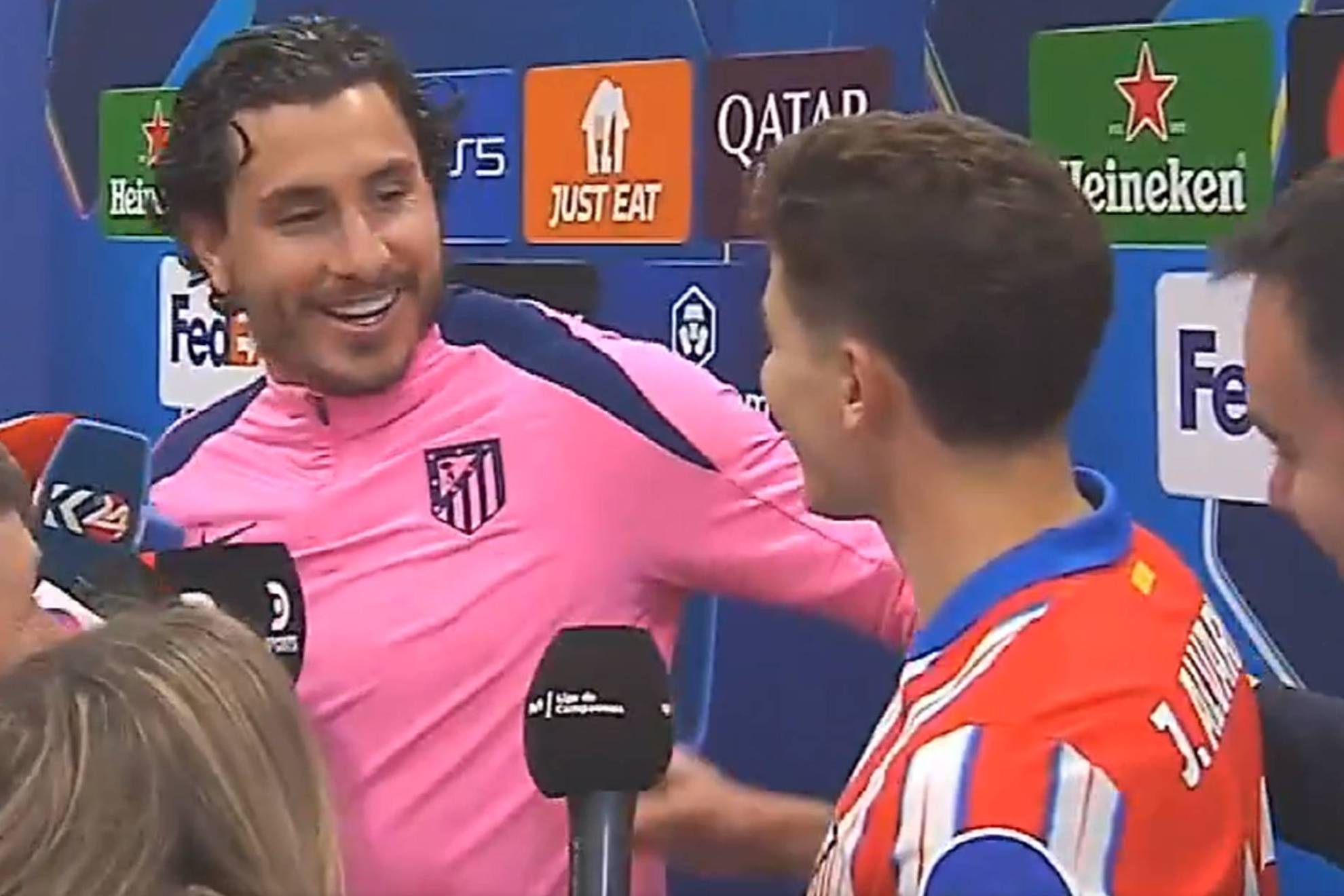 Julián Álvarez frena los elogios de Giménez sobre él: "Deja de mentir ...