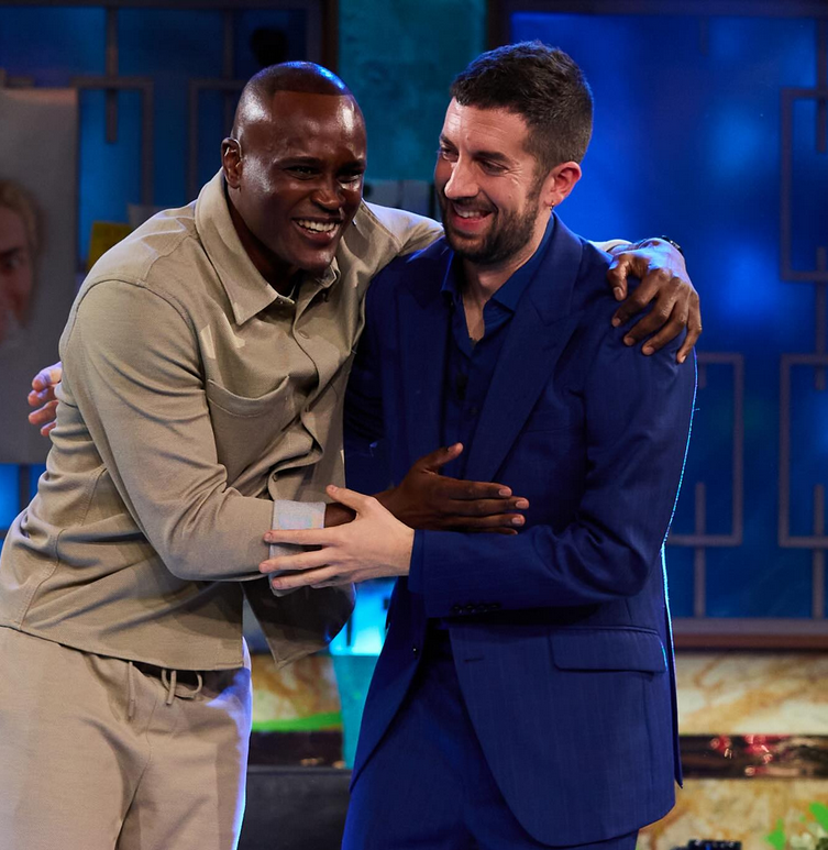 El reto de Nayanesh Ayman a David Broncano en 'La Revuelta': "Te doy un rodillazo y tienes que ...