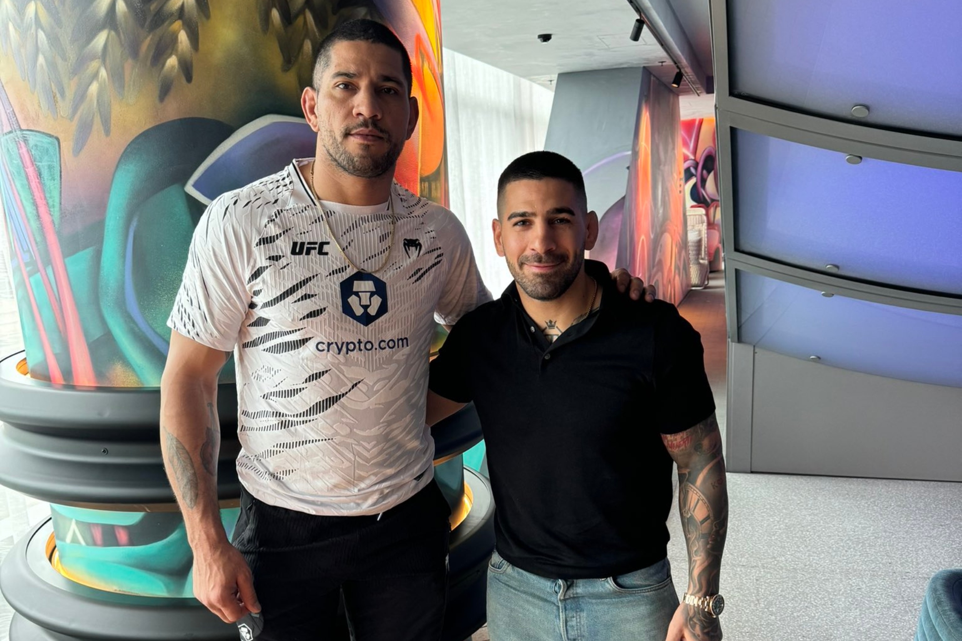 La foto más viral de la UFC actual: los dos GOATs del 2024, juntos