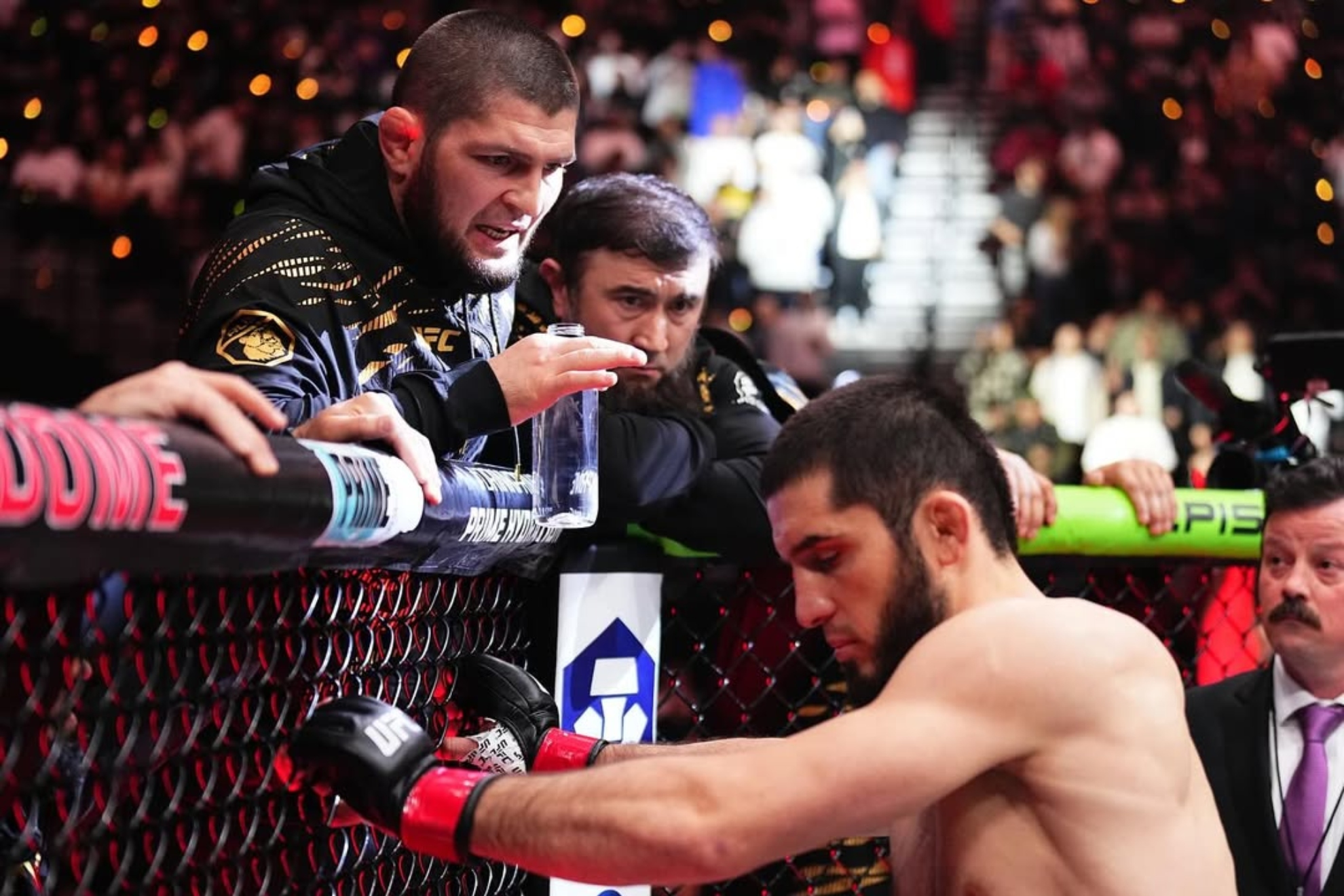 Makhachev rechaza una pelea inmediata con Topuria: "No ha hecho todo el ...
