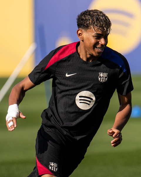 El aparatoso vendaje de Lamine Yamal