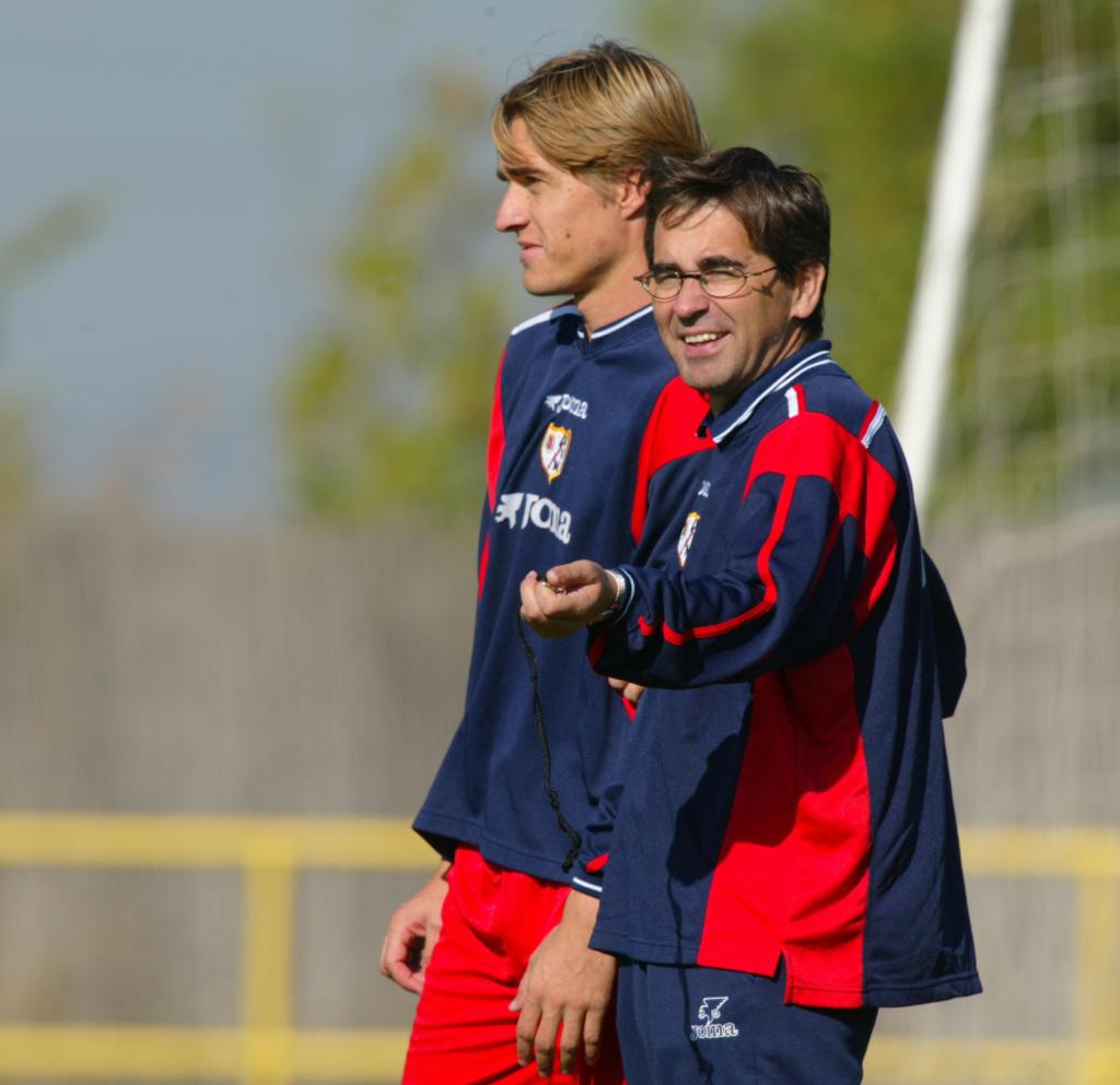 La carrera de Javier Dorado, en imágenes: con Casillas, Eto'o, Villa...
