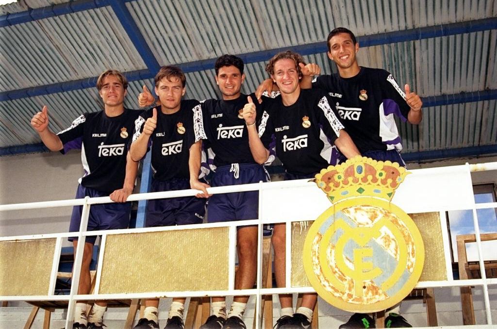 La carrera de Javier Dorado, en imágenes: con Casillas, Eto'o, Villa...