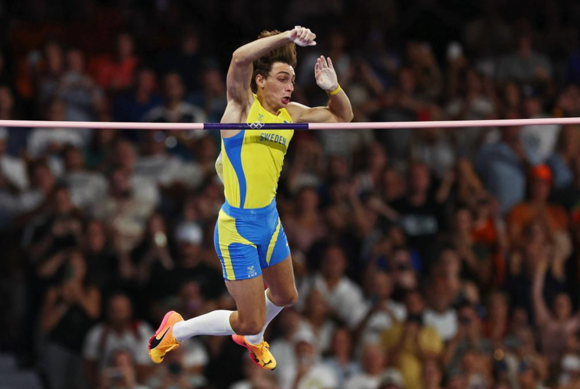 Duplantis vuelve a batir el récord del mundo de pértiga... con 6,27 metros