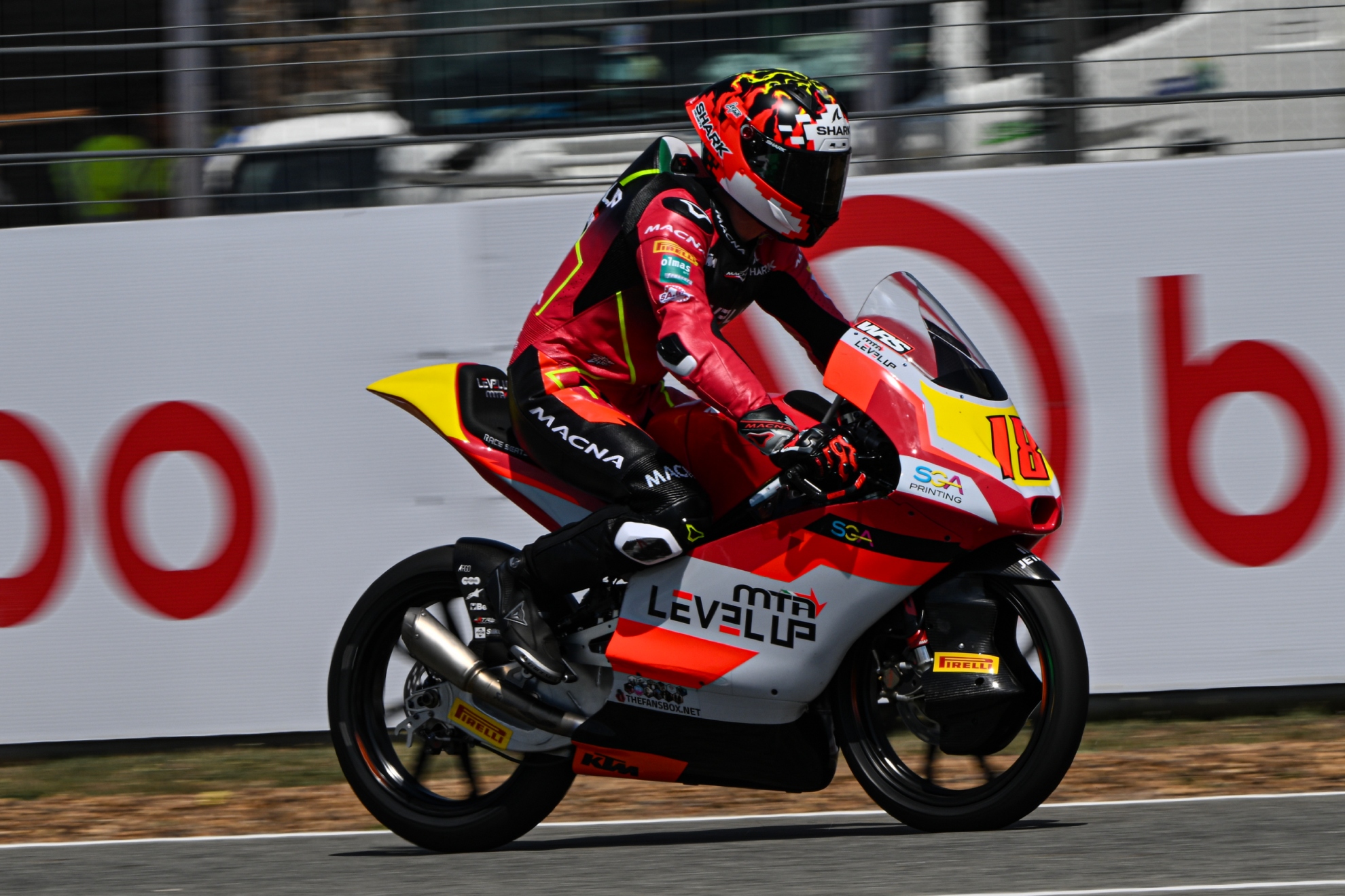 Bertelle se estrena en la pole de Moto3 en Tailandia