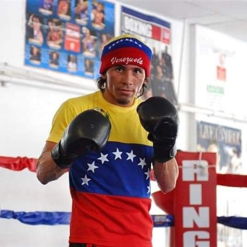 El drama del mejor noqueador del boxeo, que "perdió la cabeza por la ...