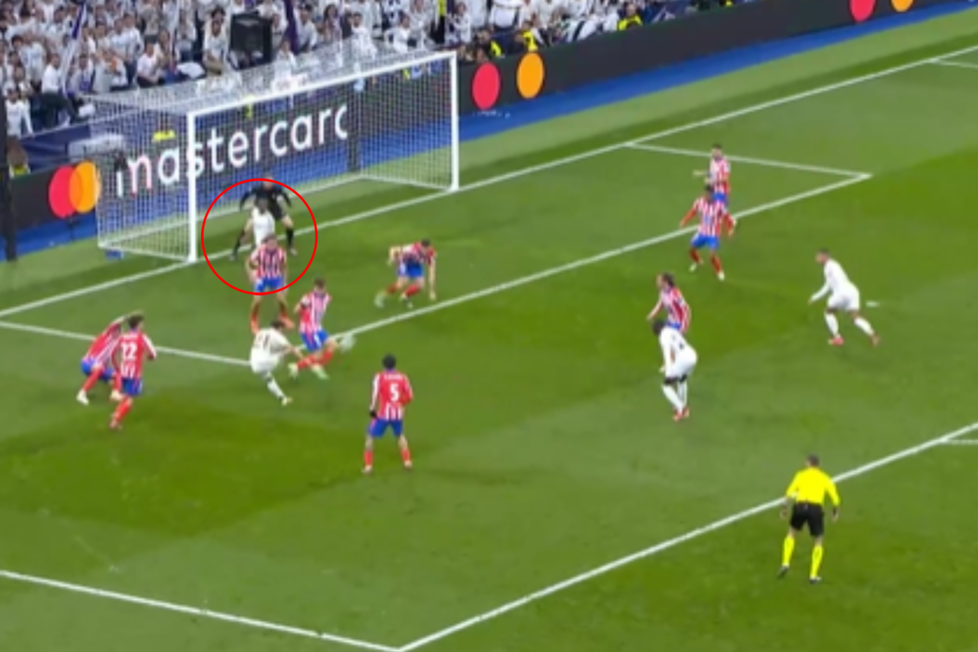 Pavel Fernández sobre el gol de Brahim: "Hay fuera de juego de Vinicius"