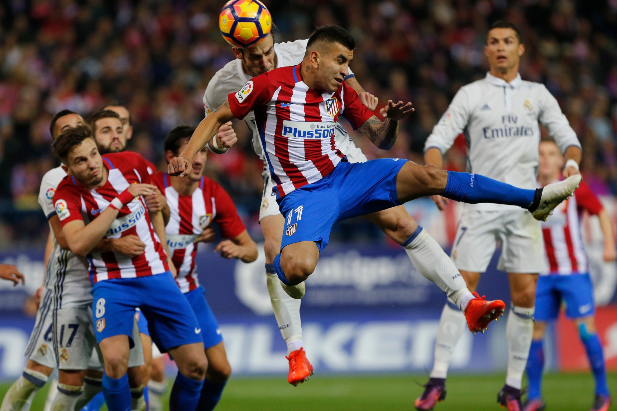 Una década de derbis, en imágenes | Marca