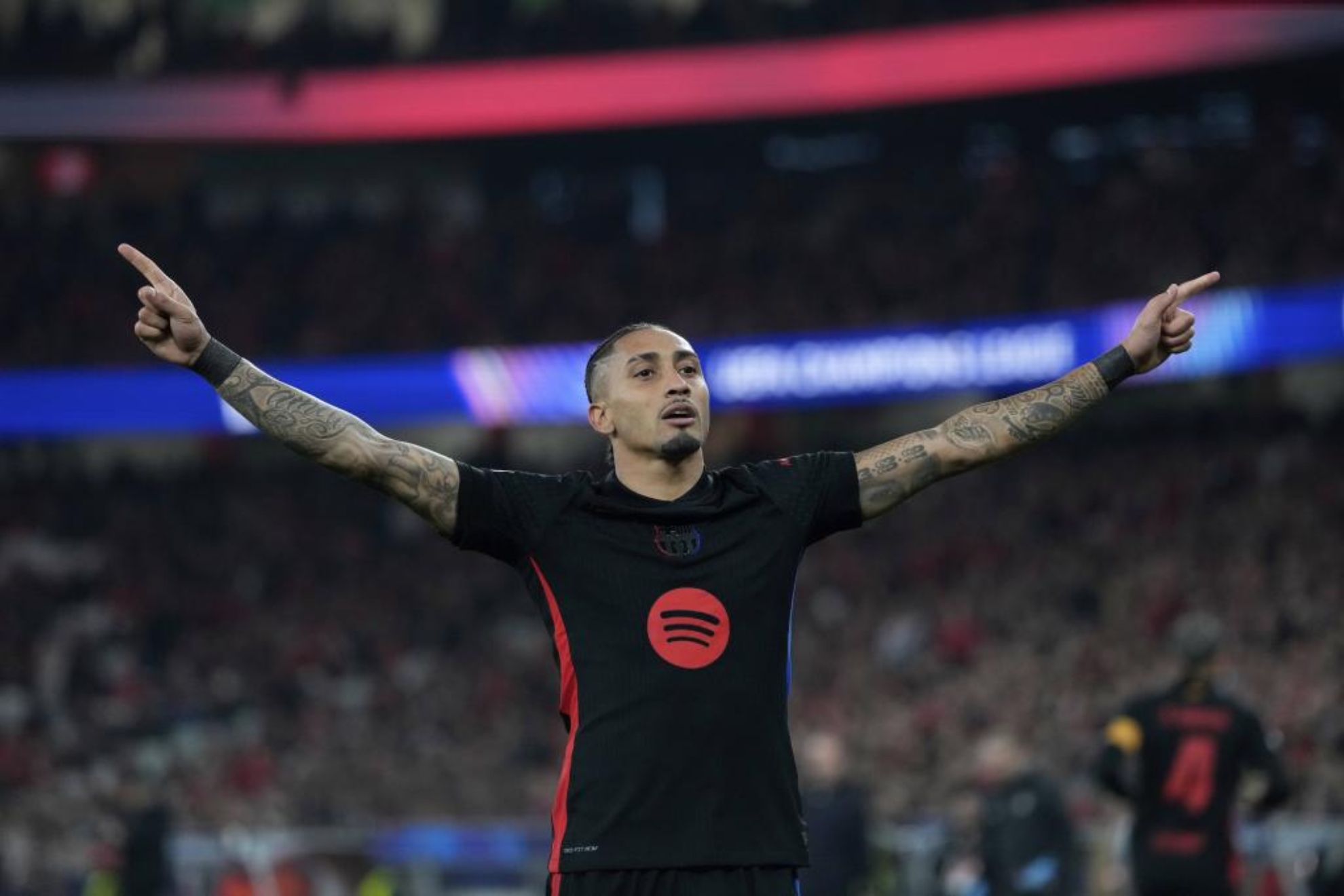 ¿Por qué el FC Barcelona juega antes en Champions?