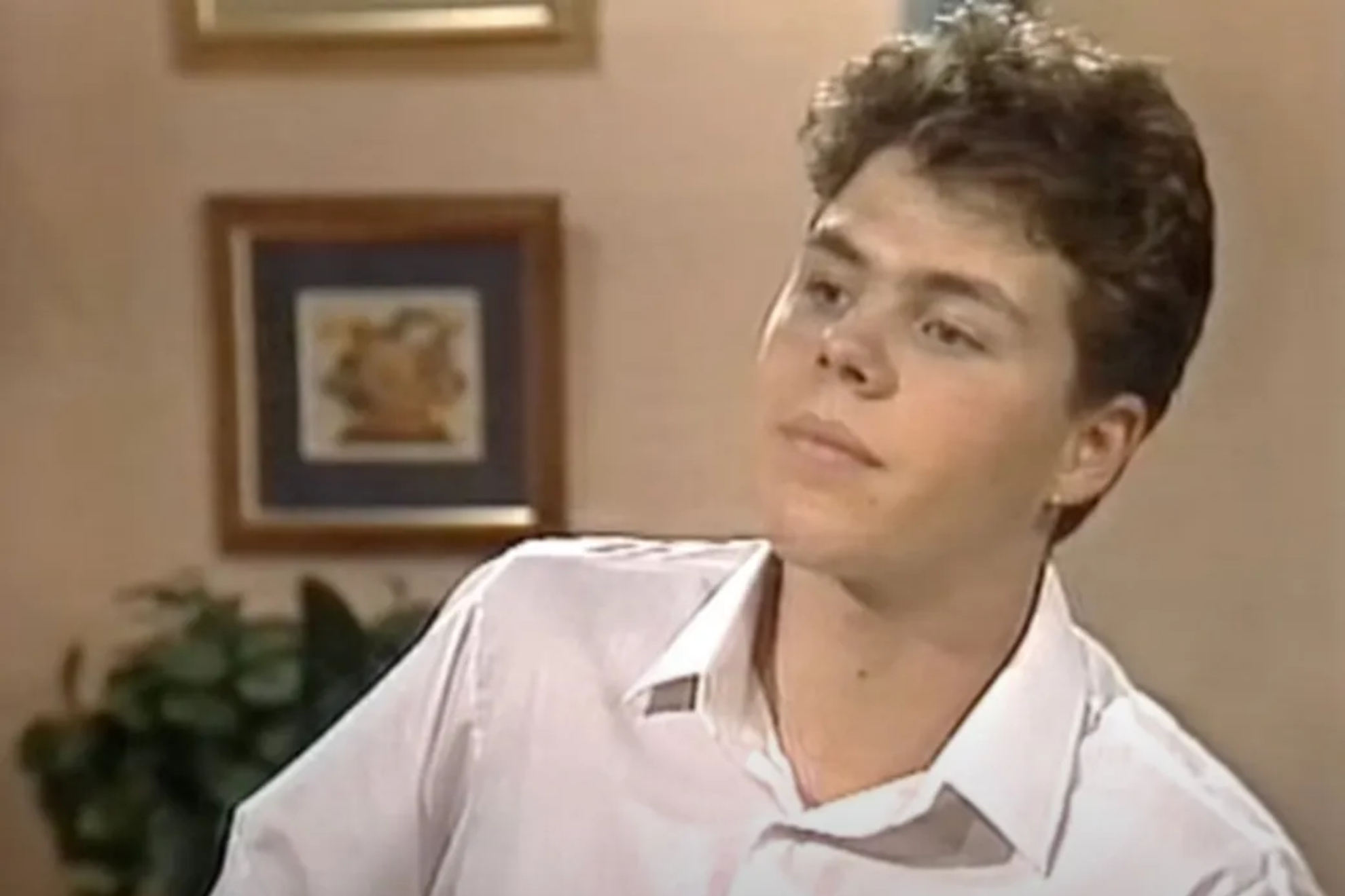 Muere Troy Beckwith, actor australiano de 'Neighbours', a los 48 años ...