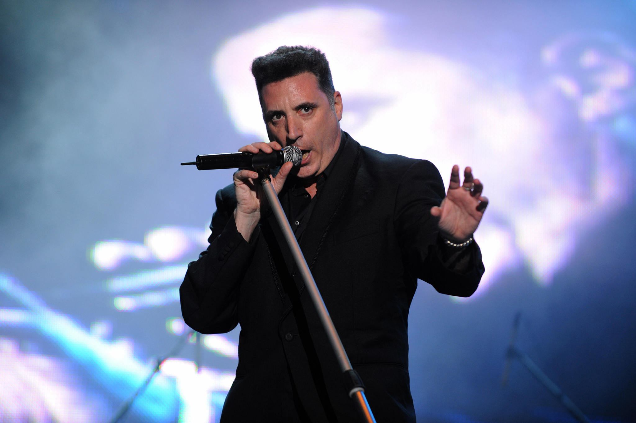 Loquillo y su elegante dardo a las ayudas públicas para la música