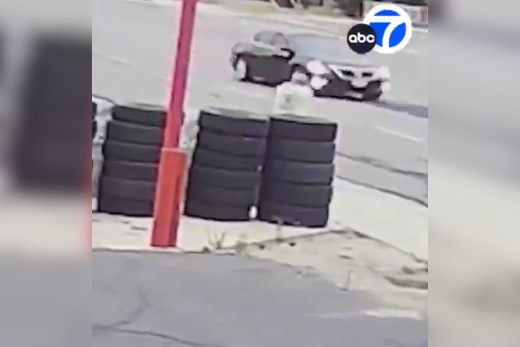 Un hombre comienza a disparar a coches al azar y mata a un padre que ...