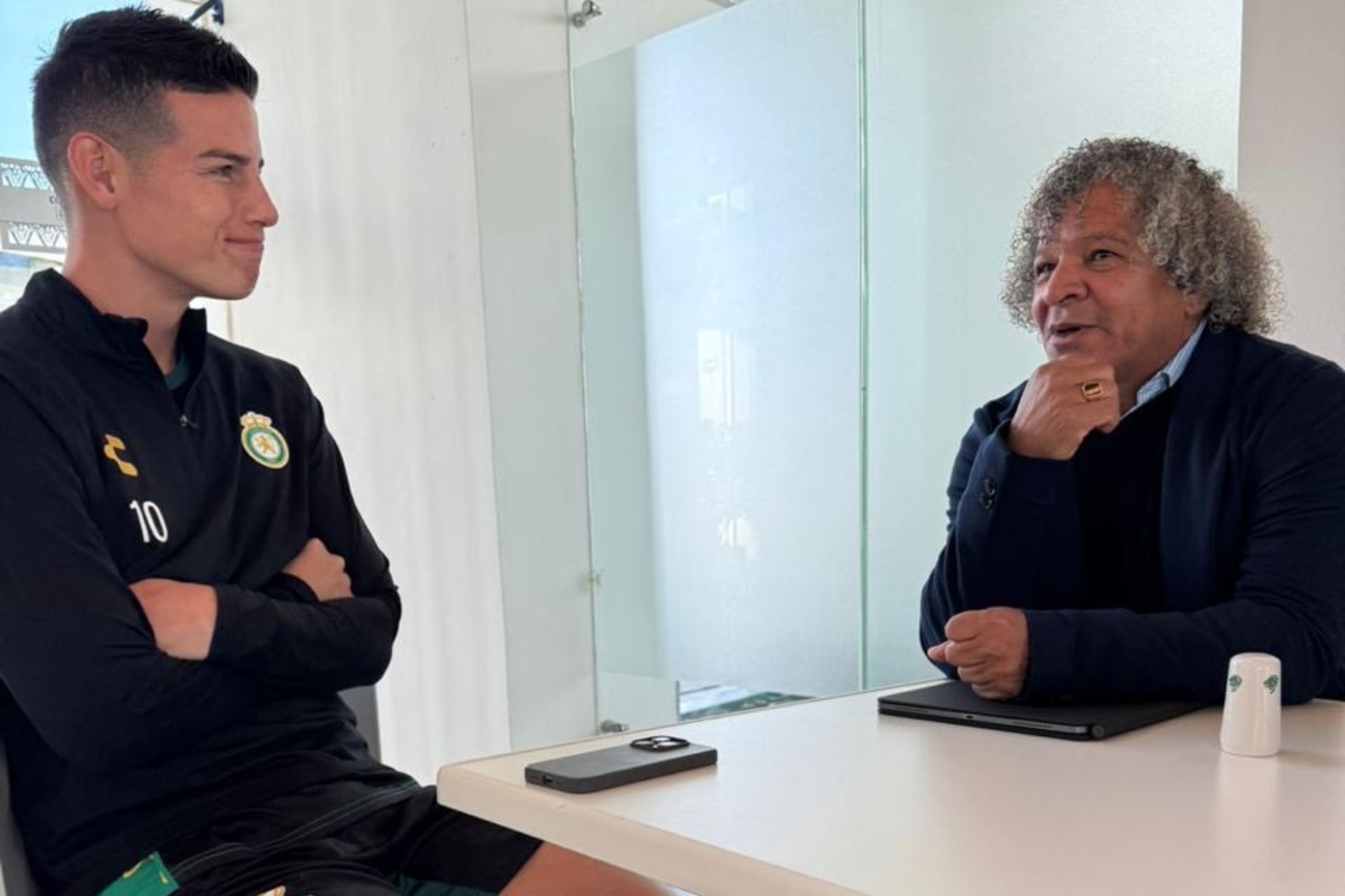 Gamero, de visita a España y preparado para volver a los banquillos