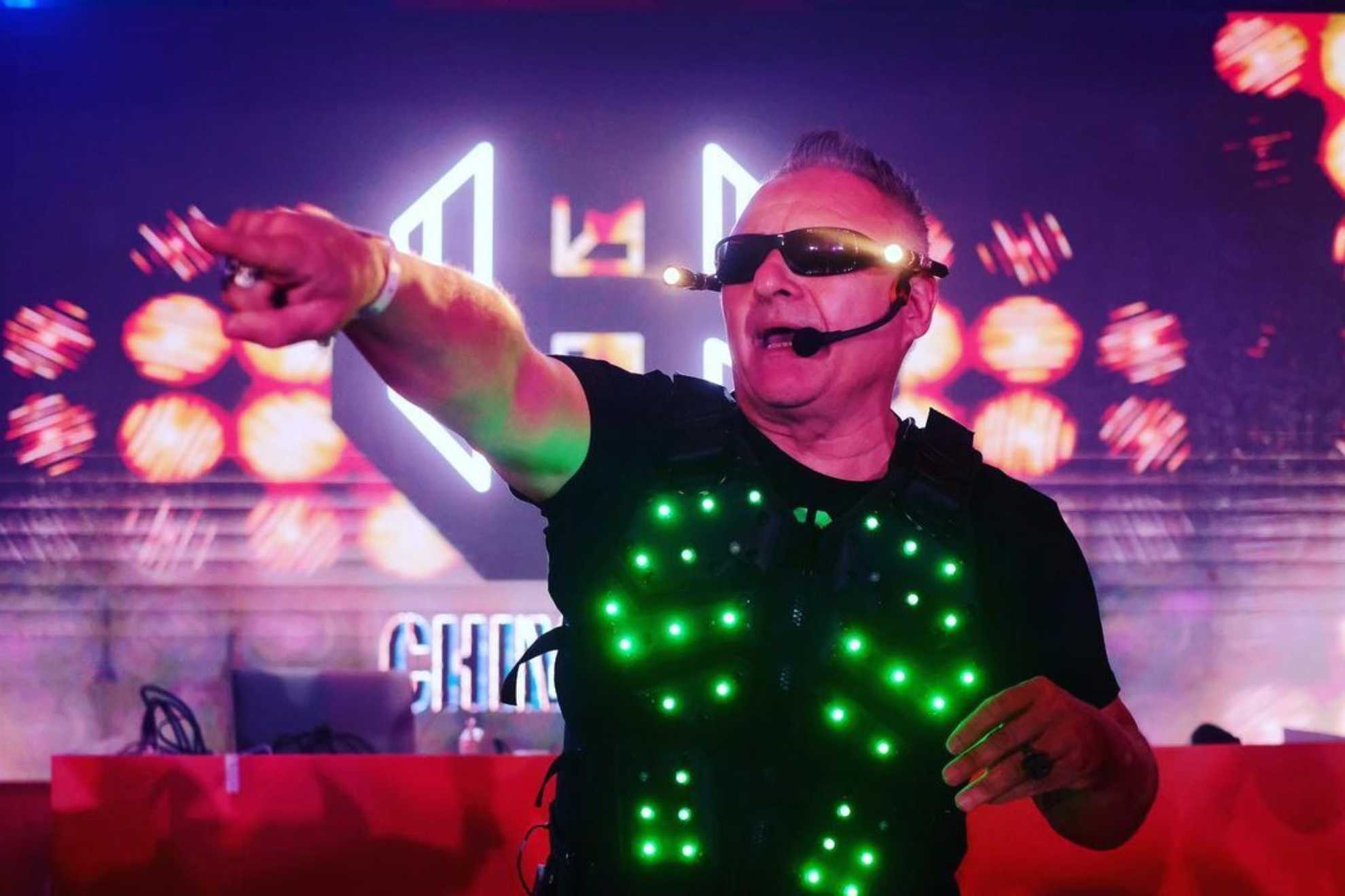 Qué fue de Chimo Bayo: de DJ ecléctico de 'La Ruta del Bakalao' a ...