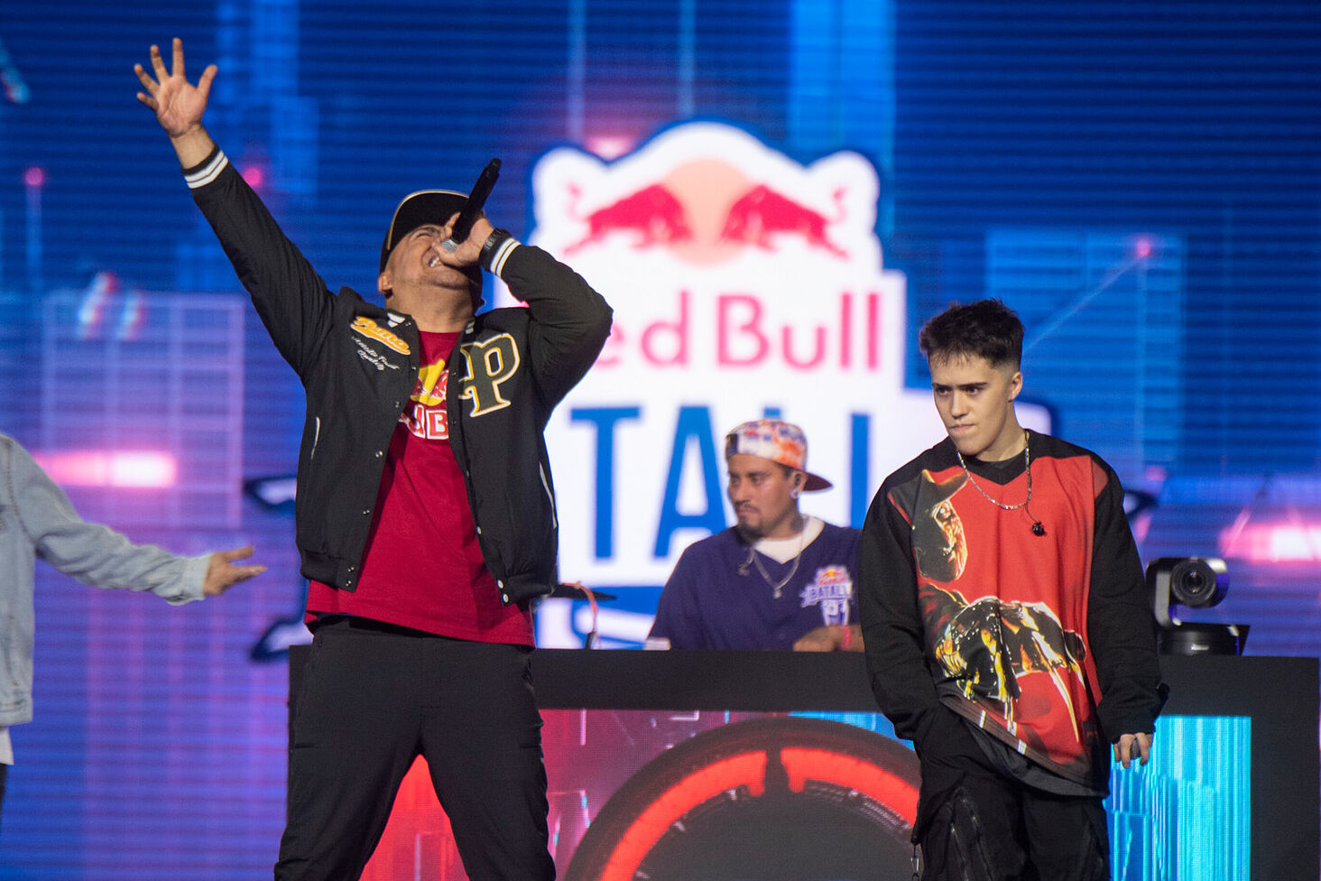Aczino y el olimpo del freestyle en una Red Bull Batalla con choque ...